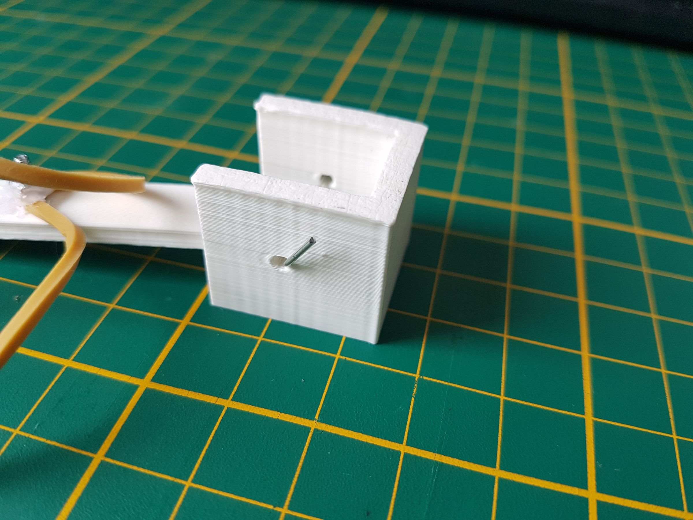 Automatic Rubber Band Catapult : 8 Steps (with Pictures) - Instructables