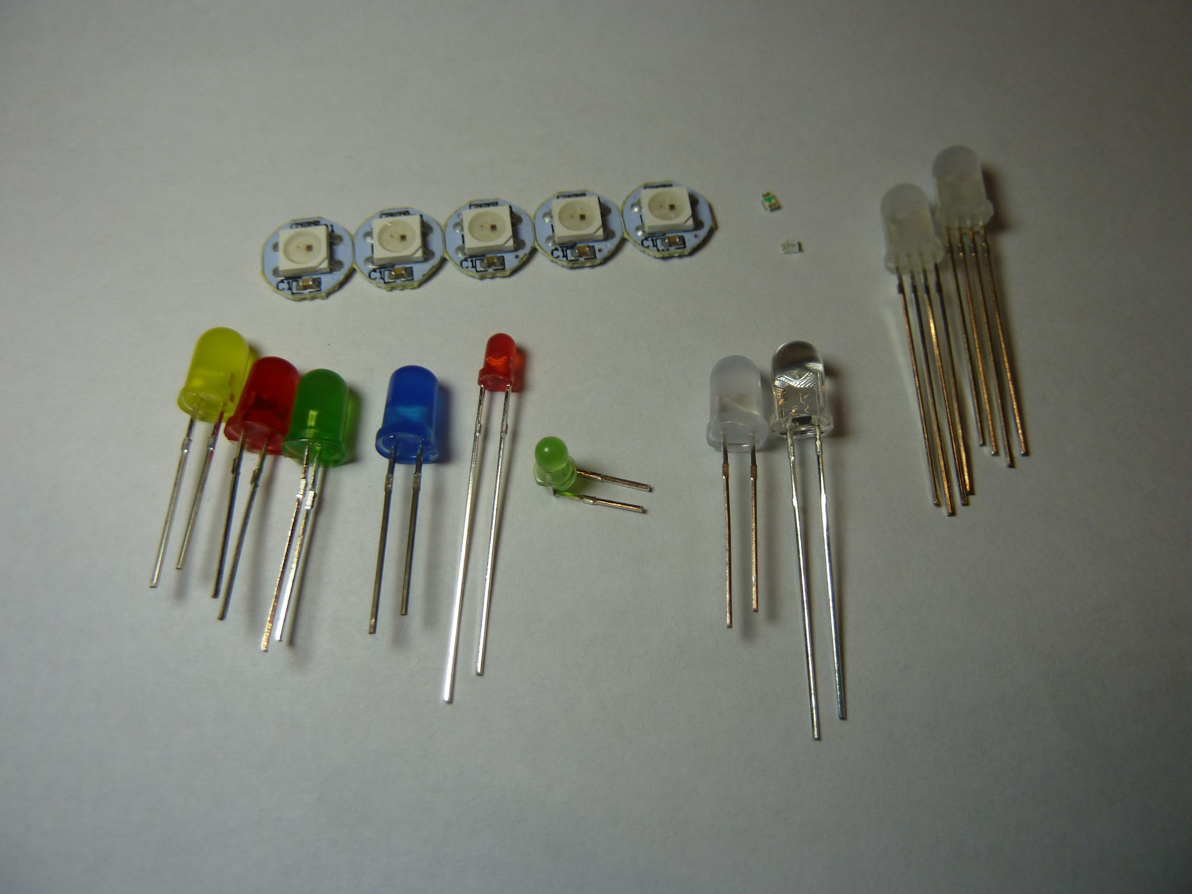 Glowing Stands (precisely Balanced LEDs) : 7 Steps - Instructables