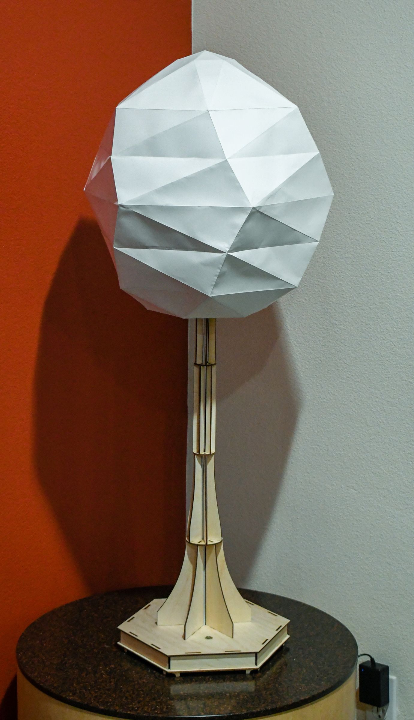 Cardstock Corner Lamp : 5 Steps (with Pictures) - Instructables
