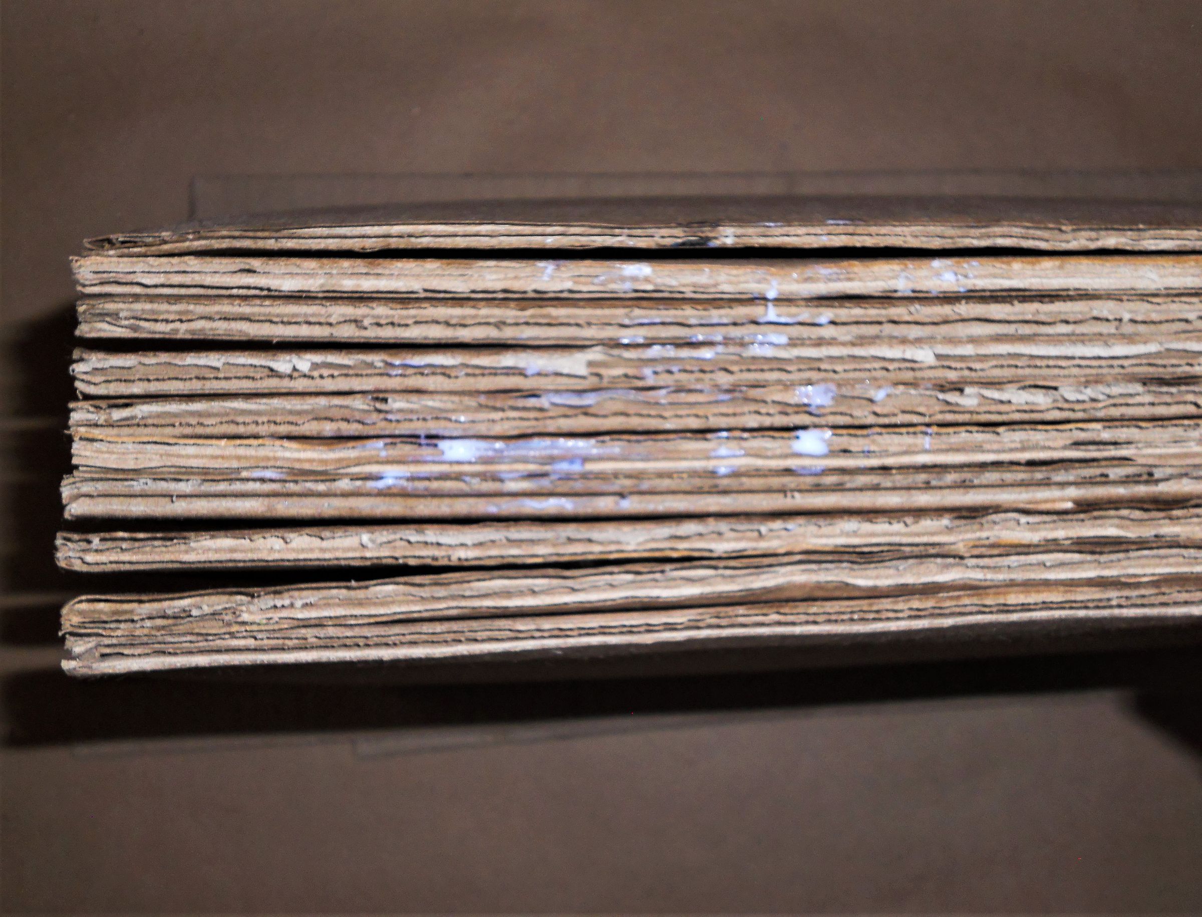 Portable Foldable Cardboard Stool-Table : 10 Steps (with Pictures ...