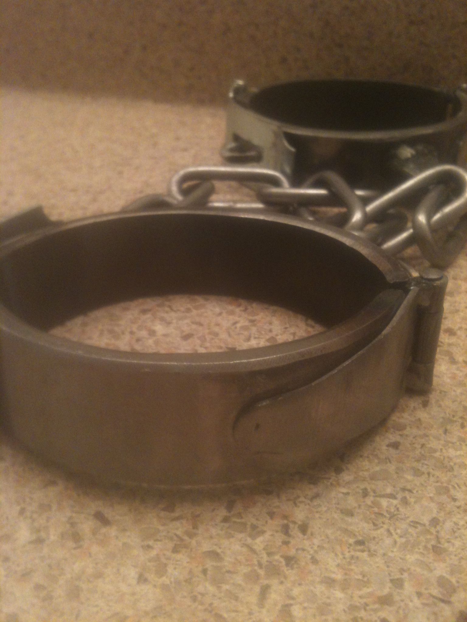 MEDIEVAL SHACKLES/CHANDELIER : 8 Steps (with Pictures) - Instructables