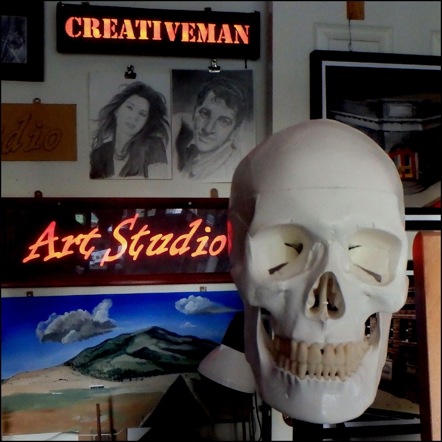 SKULL STAND(S) FOR BUDDING ARTISTS : 7 Steps (with Pictures ...