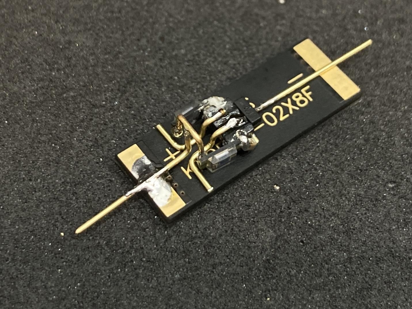 Tiny, Solar Powered, Light Seeking BEAM Bot (Mini Photopopper) : 18 ...