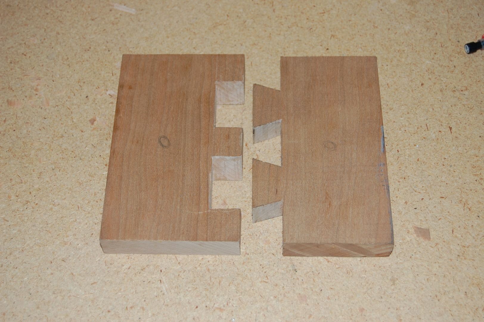 Hand Cut Dovetails for Dummies : 10 Steps (with Pictures) - Instructables