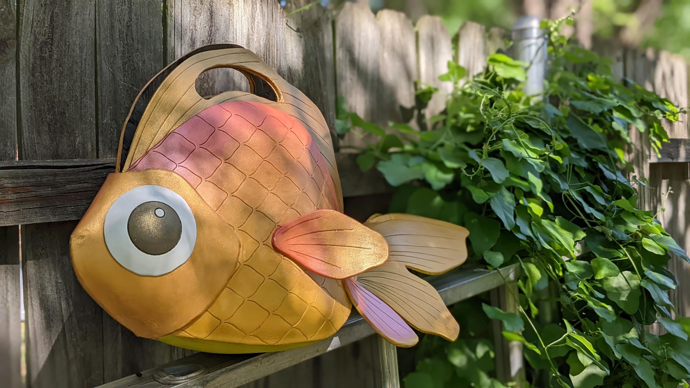 Goldfish EVA Foam Bag : 16 Steps (with Pictures) - Instructables