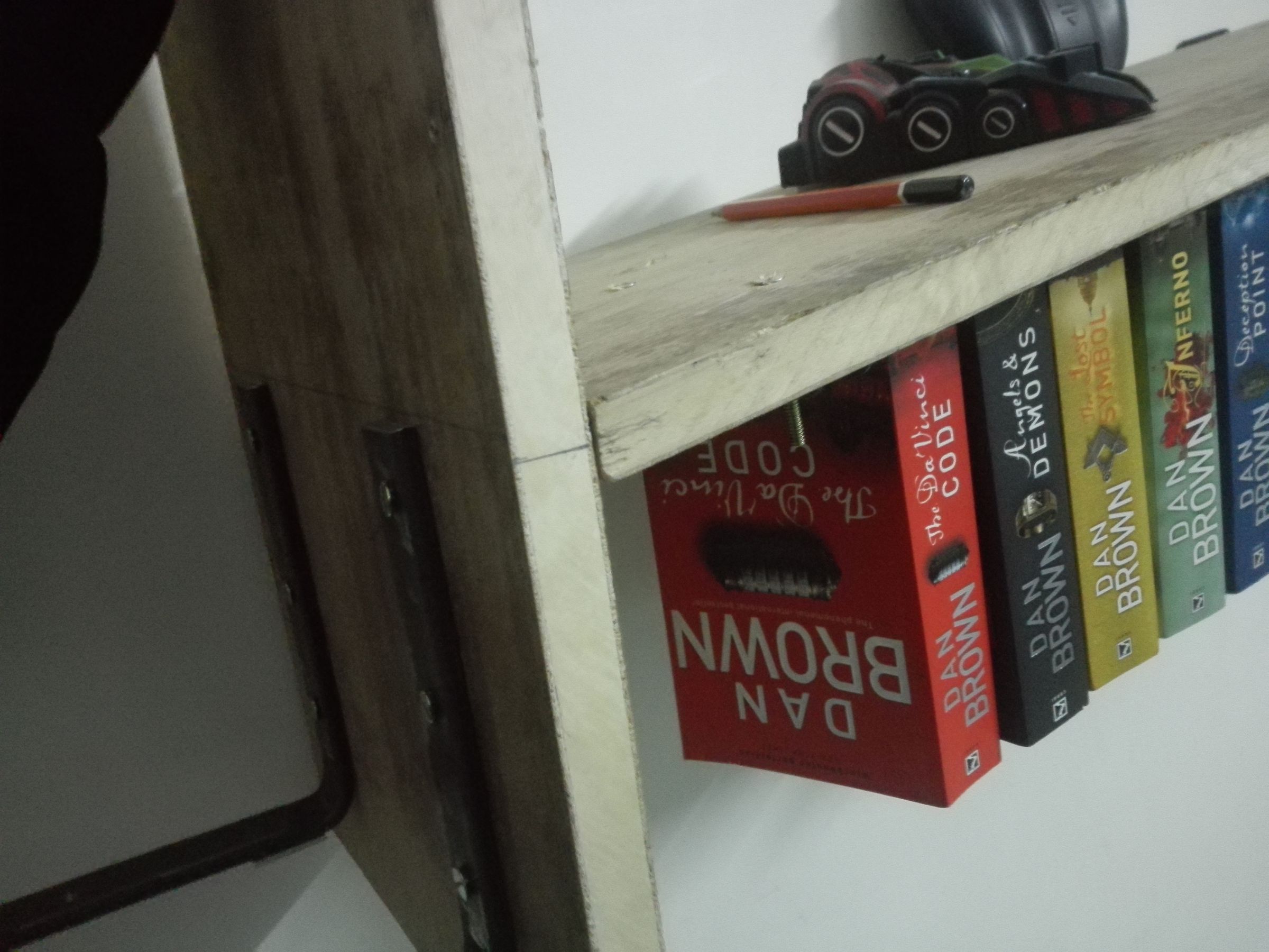 THE OMG BOOKSHELF!!! : 6 Steps (with Pictures) - Instructables