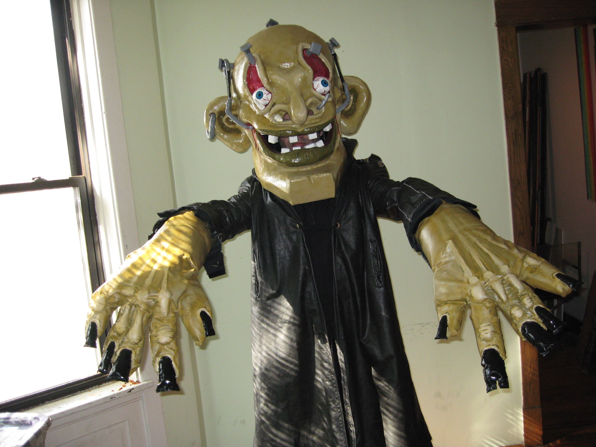Giant Mask: Horror Head! : 12 Steps (with Pictures) - Instructables
