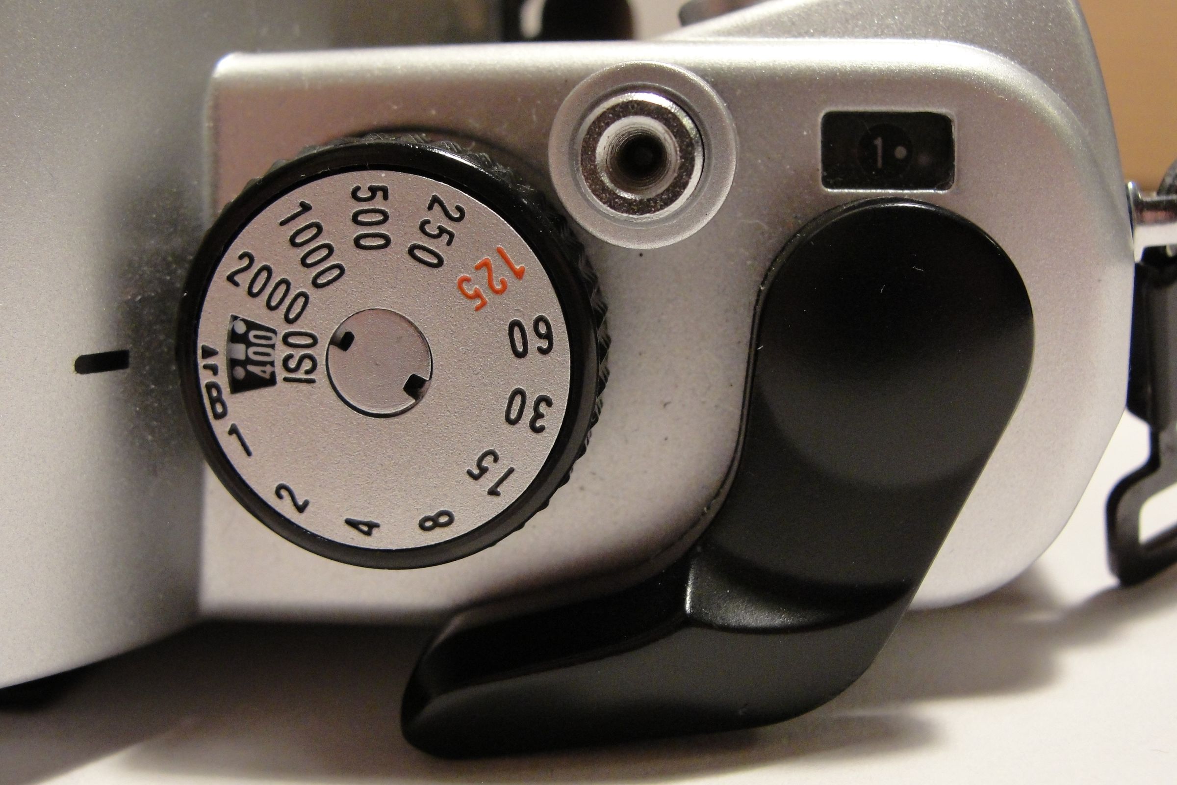 How to Load Film Into a 35mm Camera : 13 Steps (with Pictures ...