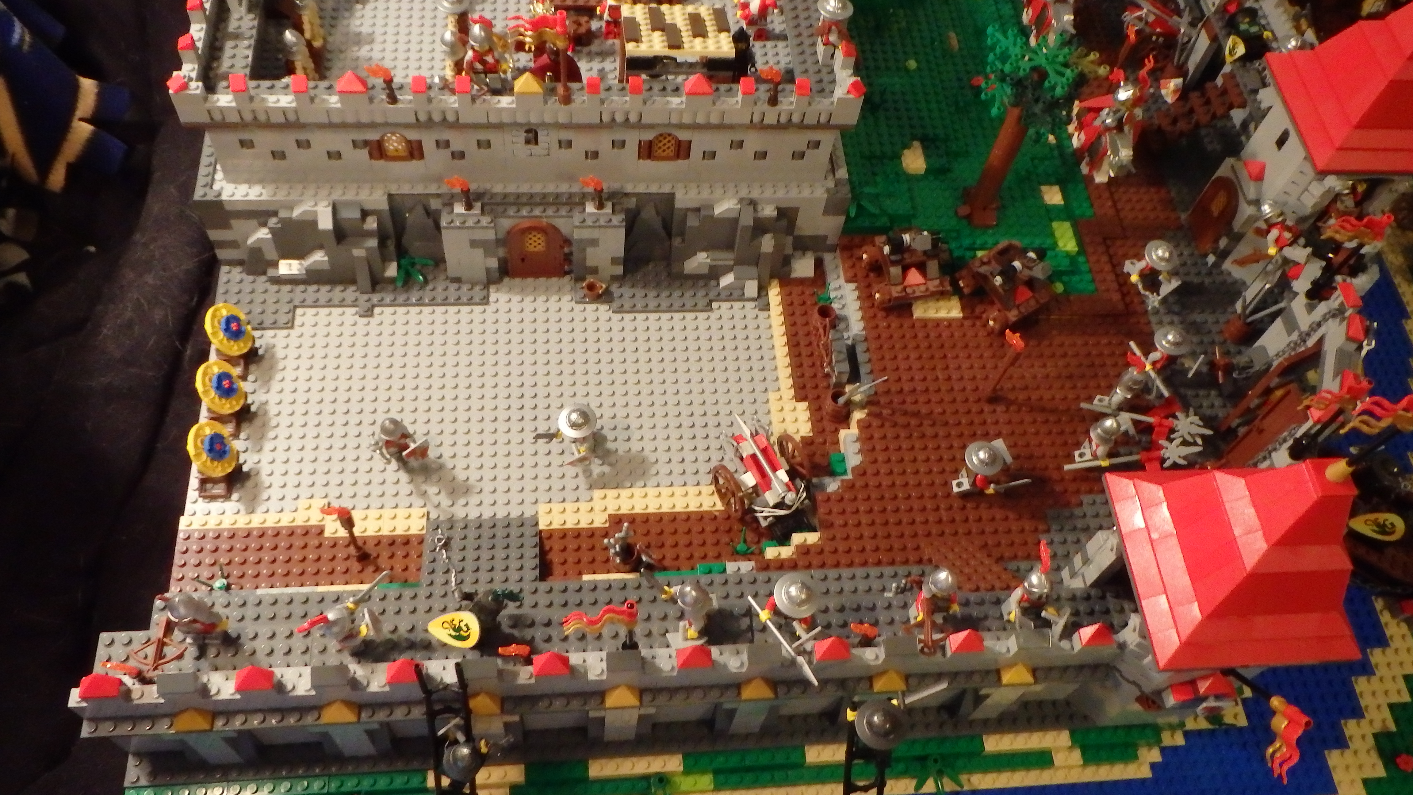 Custom Lego Castle : 14 Steps (with Pictures) - Instructables