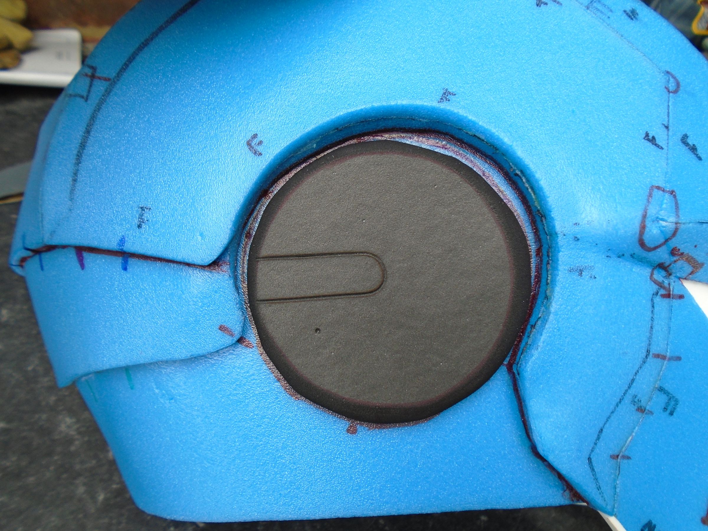 Build an Iron Man Helmet for Cheap! : 10 Steps (with Pictures ...