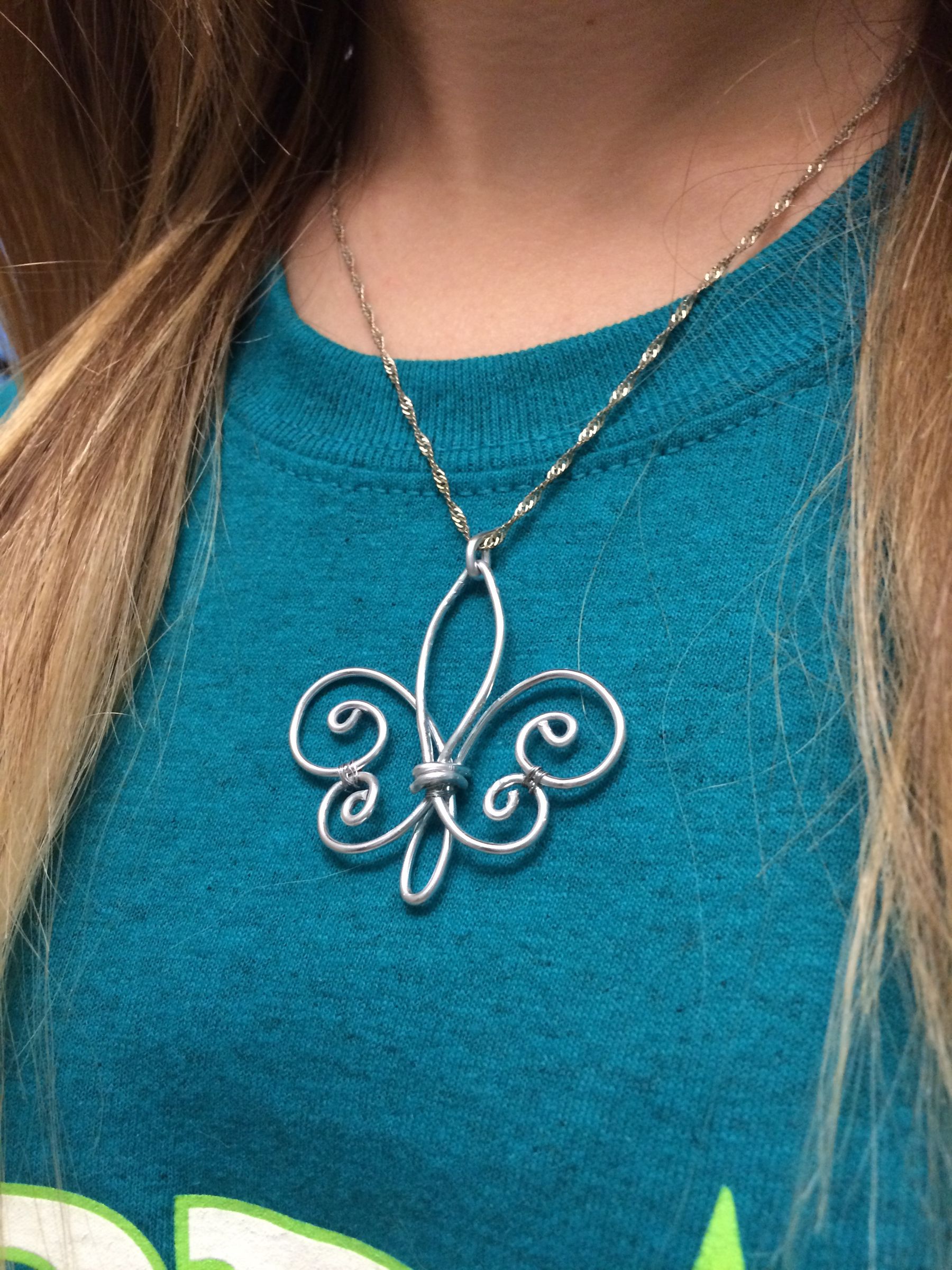 Fleur De Lis Charm : 6 Steps (with Pictures) - Instructables