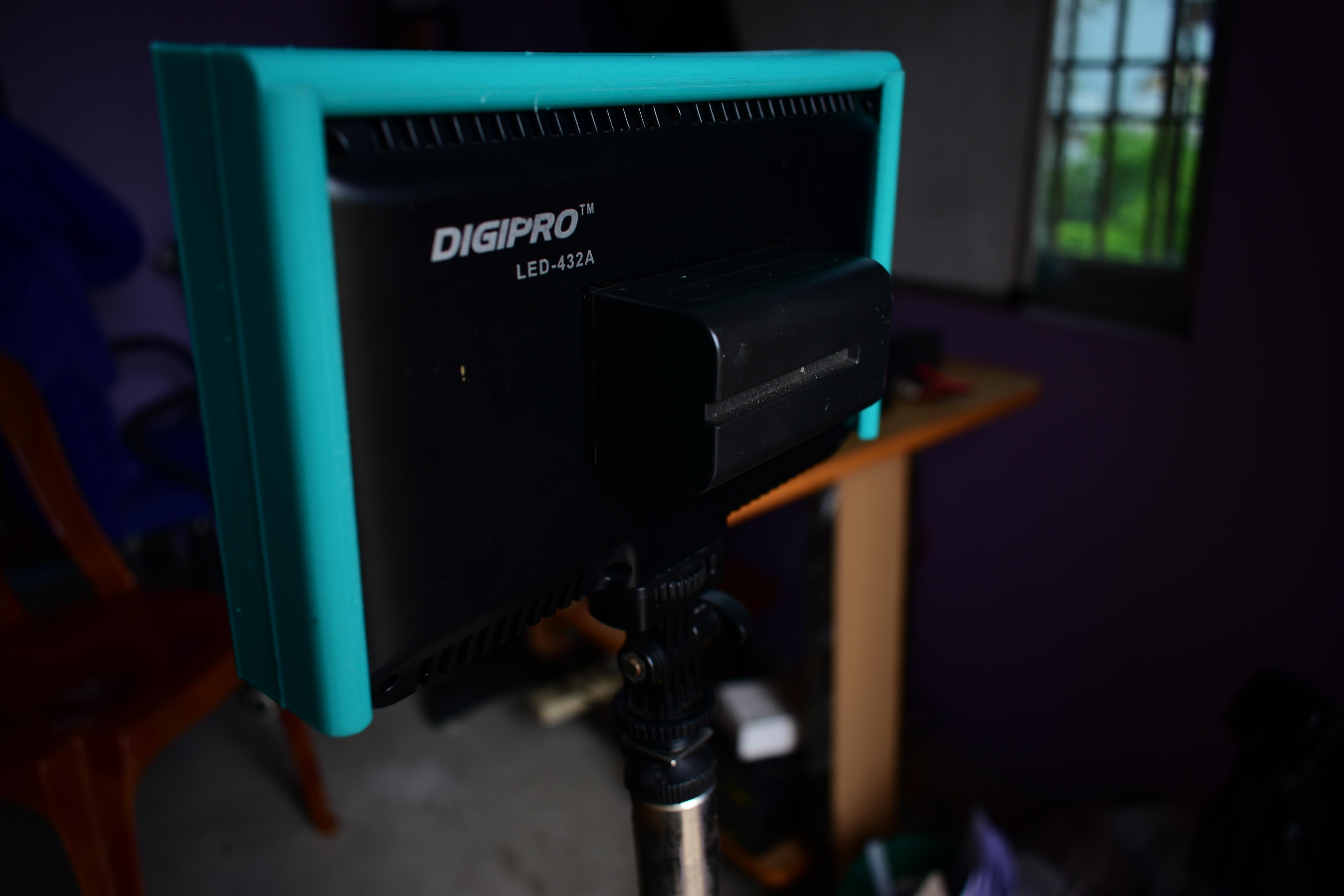 Light Diffuser for Video LED Lights : 4 Steps - Instructables