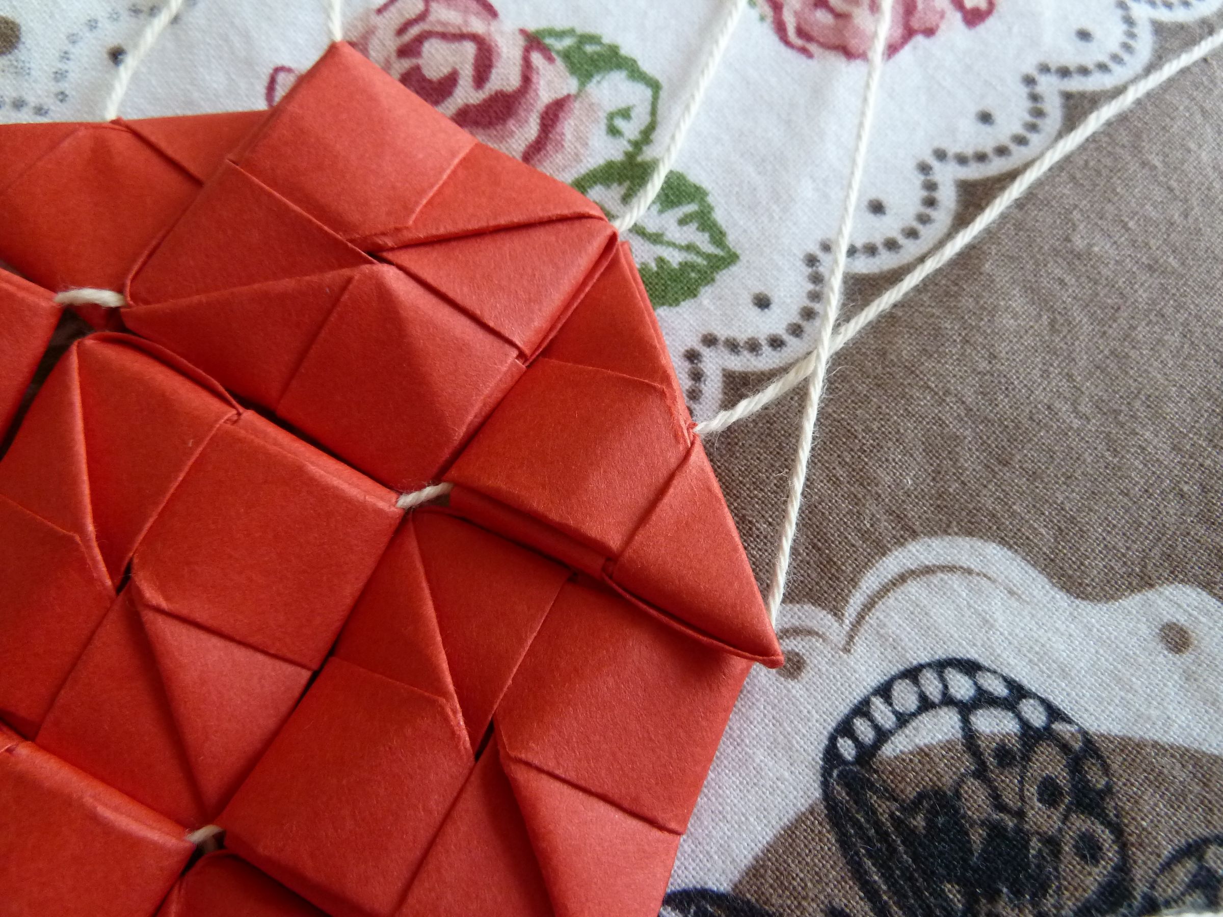 Paper Heart Decorations : 16 Steps (with Pictures) - Instructables