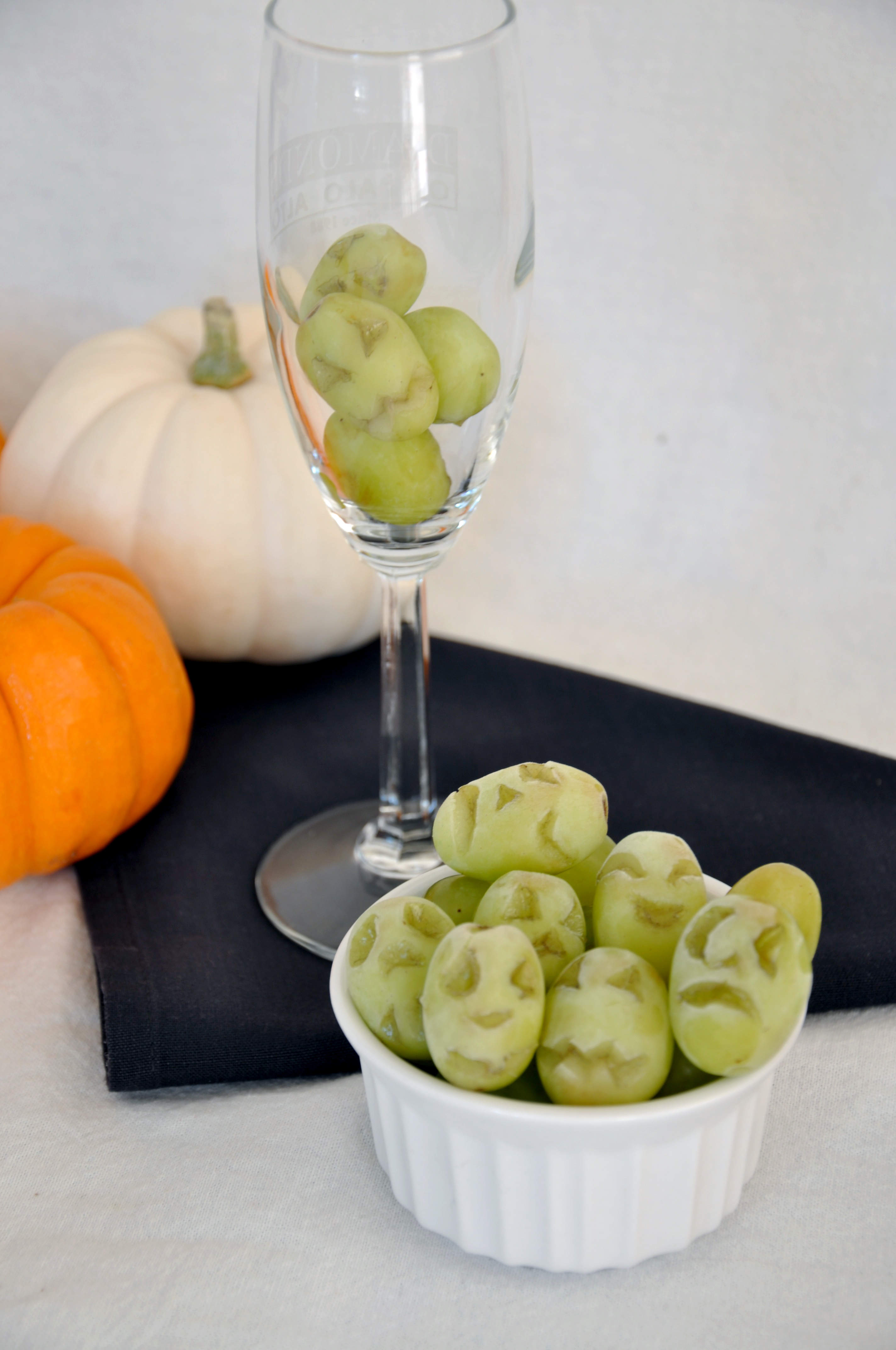 Scary Face Grapes : 6 Steps (with Pictures) - Instructables