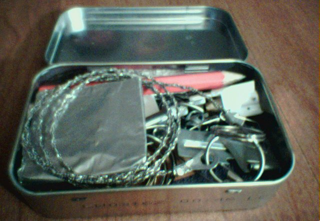 Survival Kit in a Tin (better Than Other Ones I've Seen Here) : 3 Steps ...