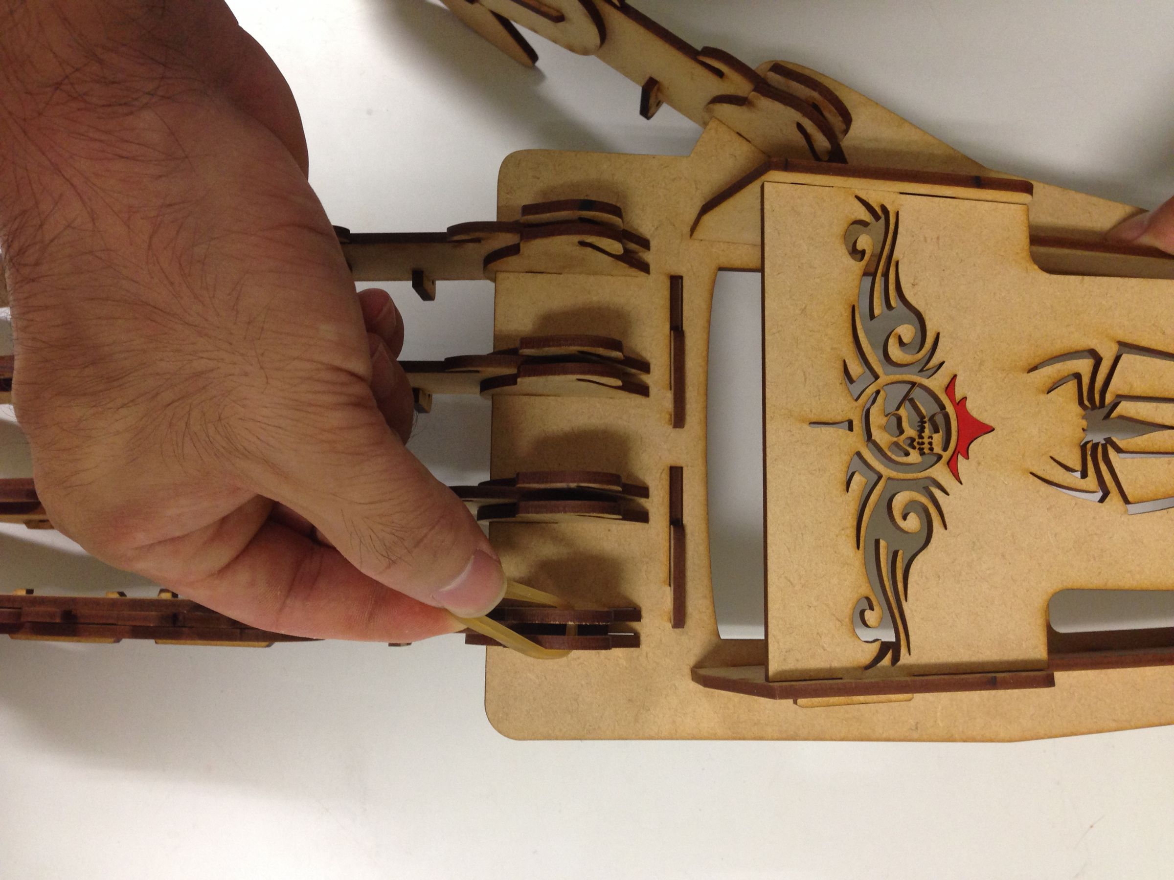 Laser-cut Mechanical Claw : 6 Steps (with Pictures) - Instructables