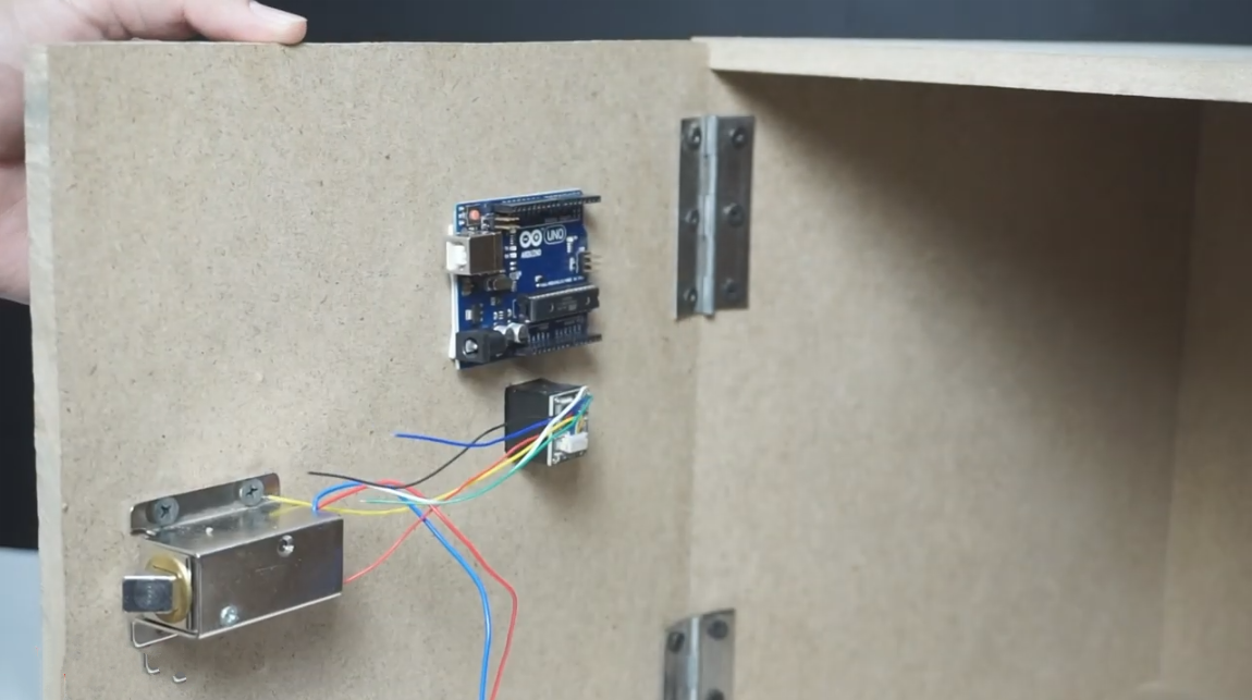 Fingerprint Locker With Arduino : 7 Steps - Instructables