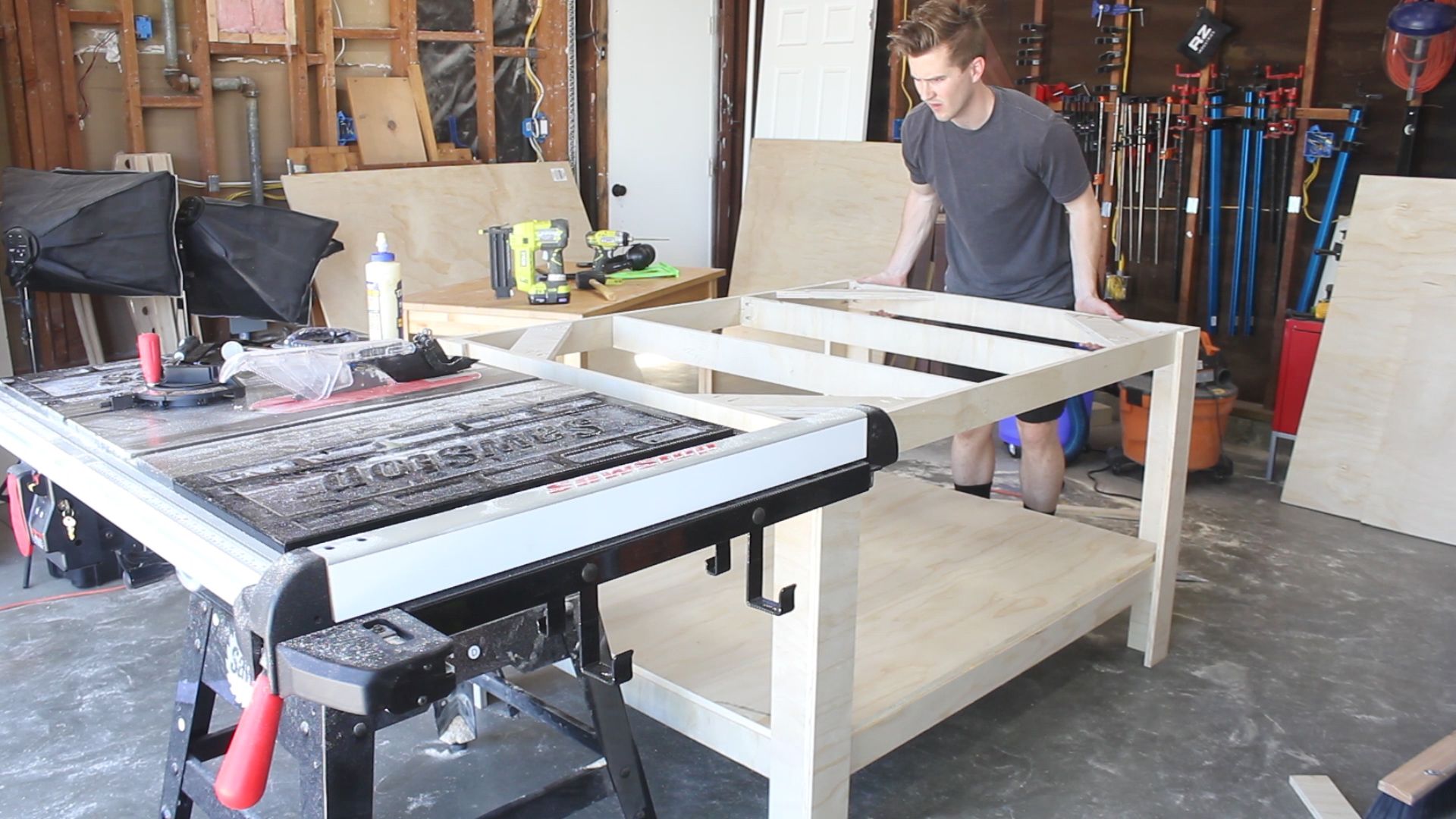 Robust Plywood Outfeed & Assembly Table : 9 Steps (with Pictures ...