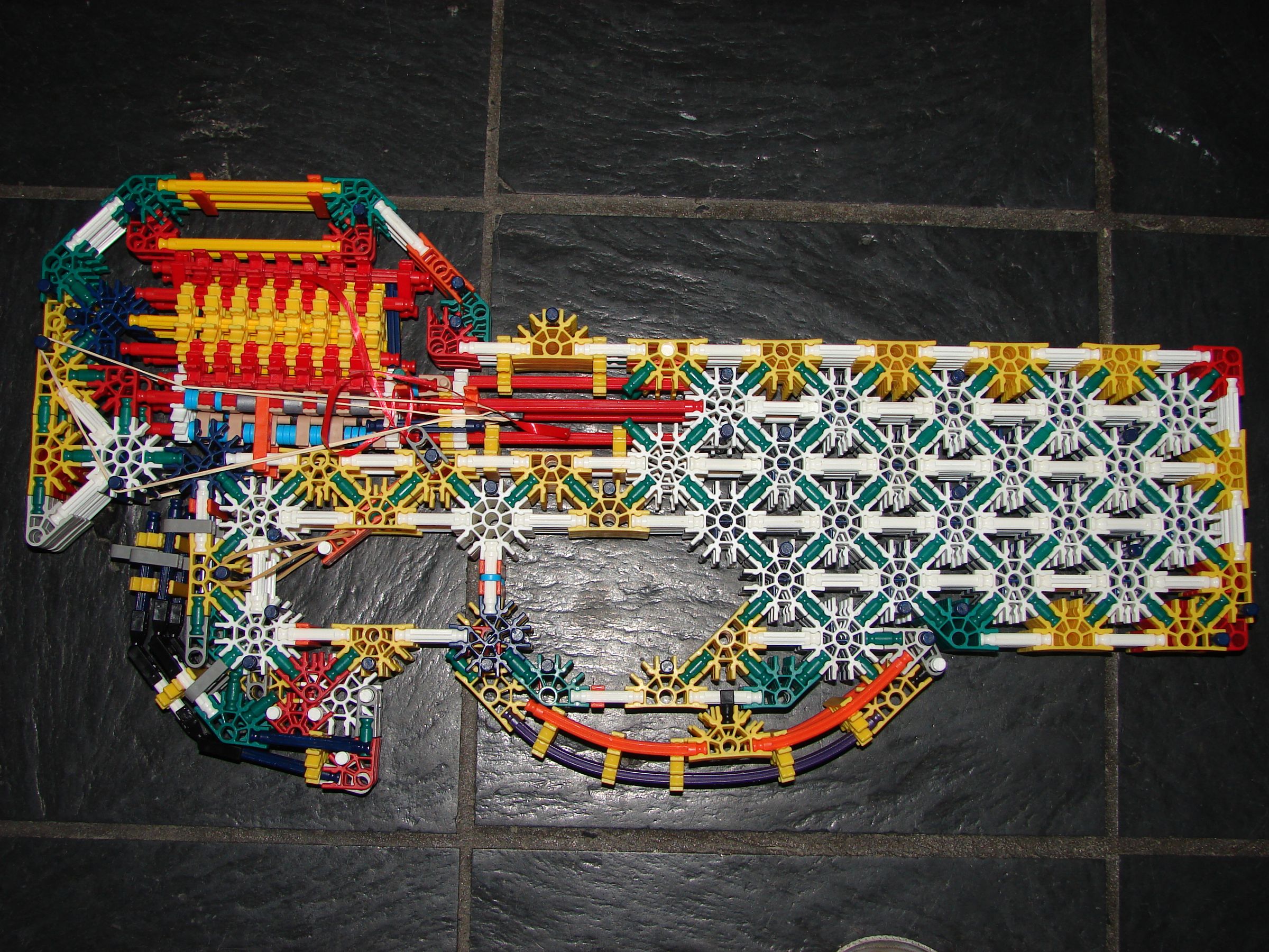 Knex Sub Machine Gun ''p90'' : 7 Steps - Instructables