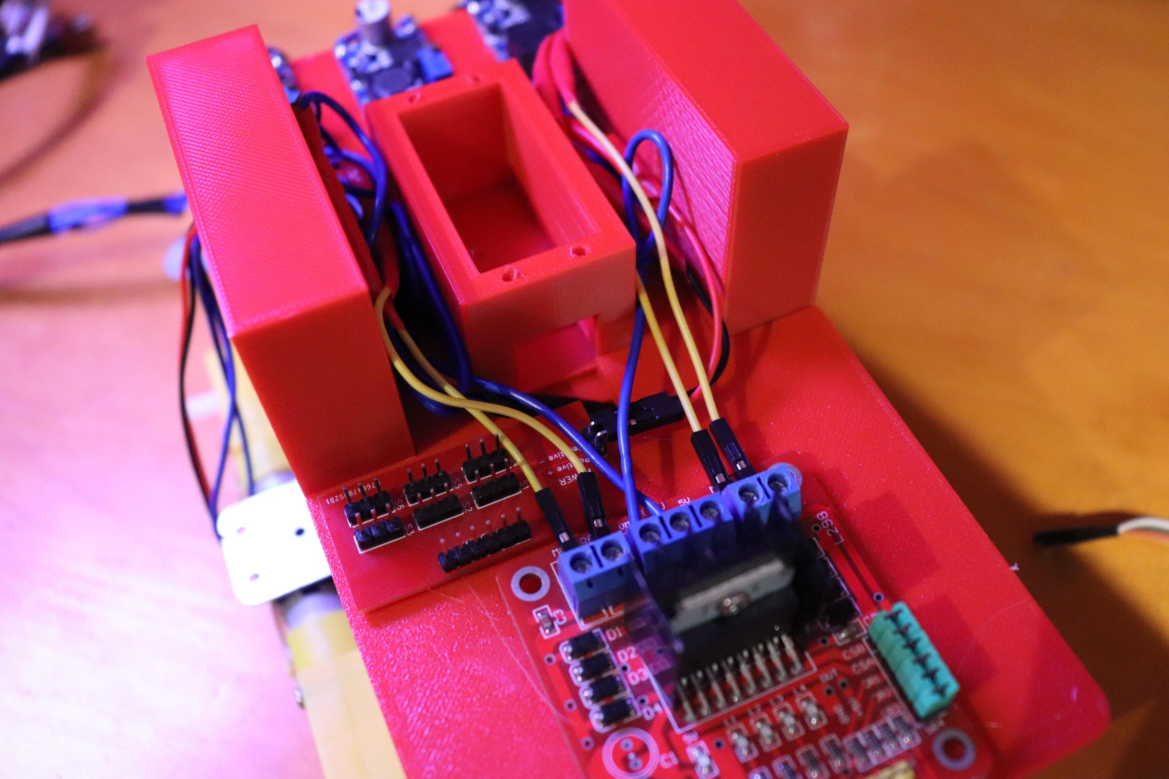 Bluetooth Controlled Claw Robot : 20 Steps (with Pictures) - Instructables