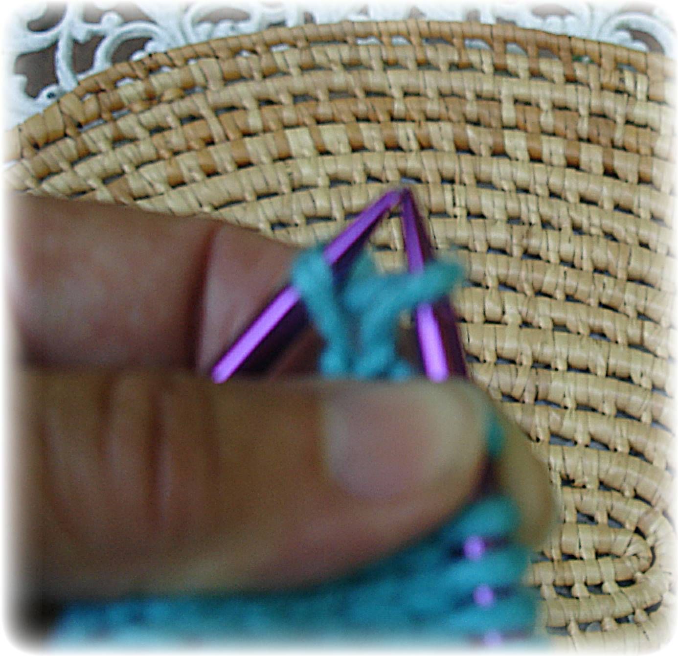 How to Decrease Neatly to Form the Shaping of Shoulder Seams on Knitted ...