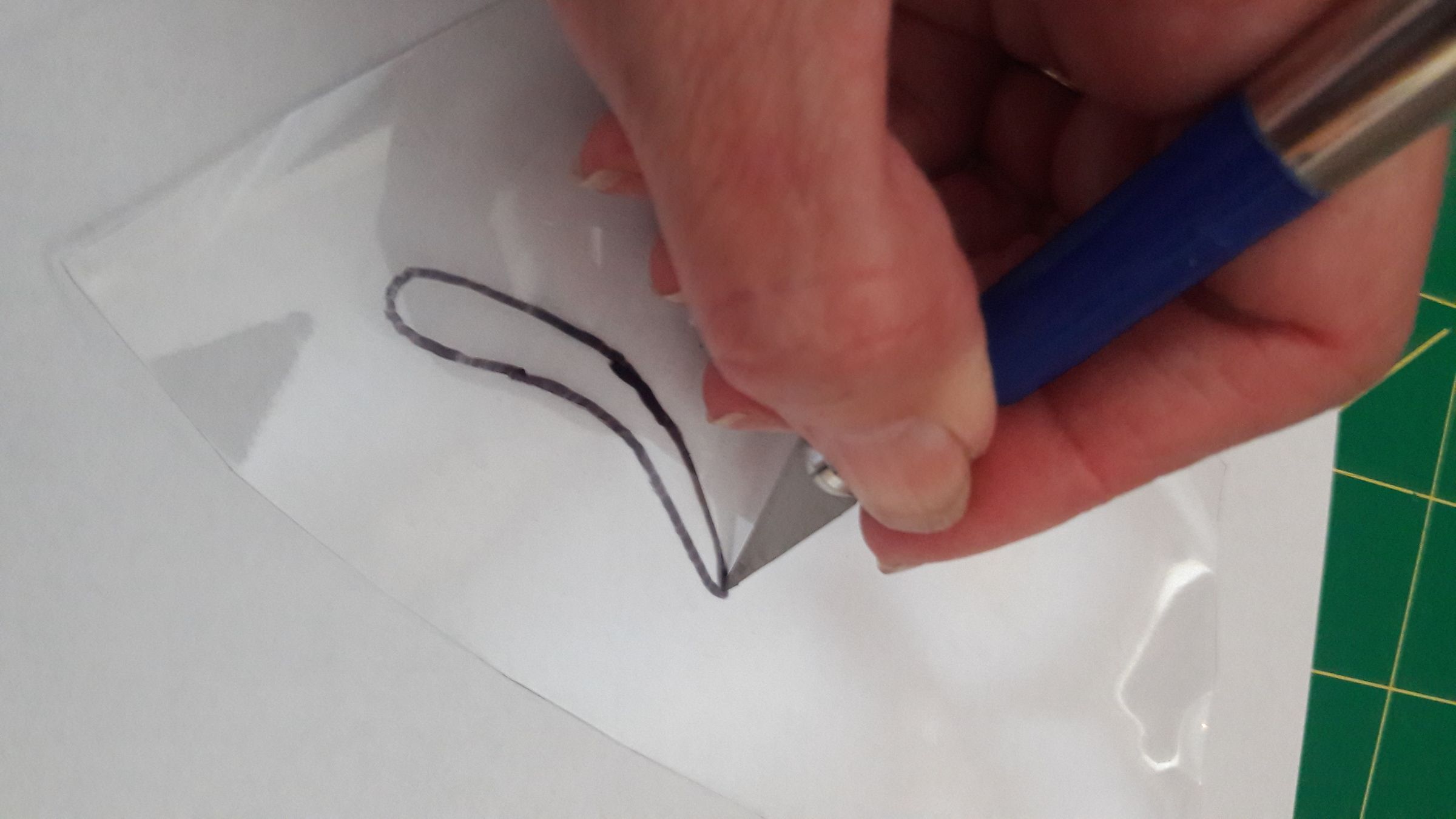 DIY Eyebrow Stencils With Printable Template! : 6 Steps - Instructables