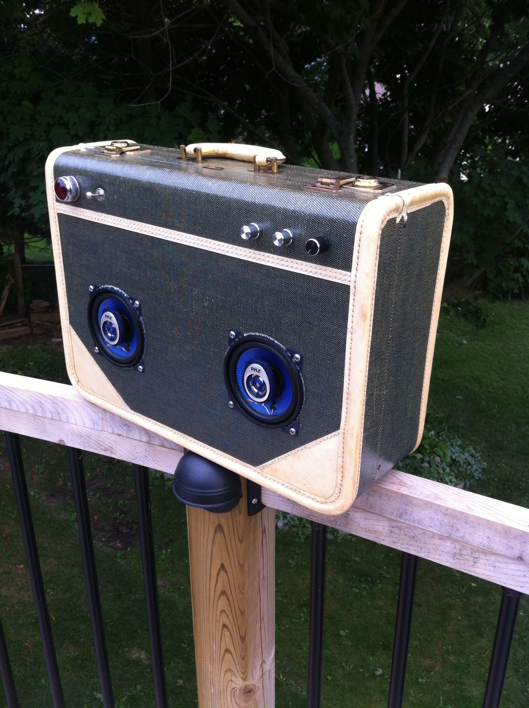 Vintage Beat Box Suitcase : 7 Steps (with Pictures) - Instructables