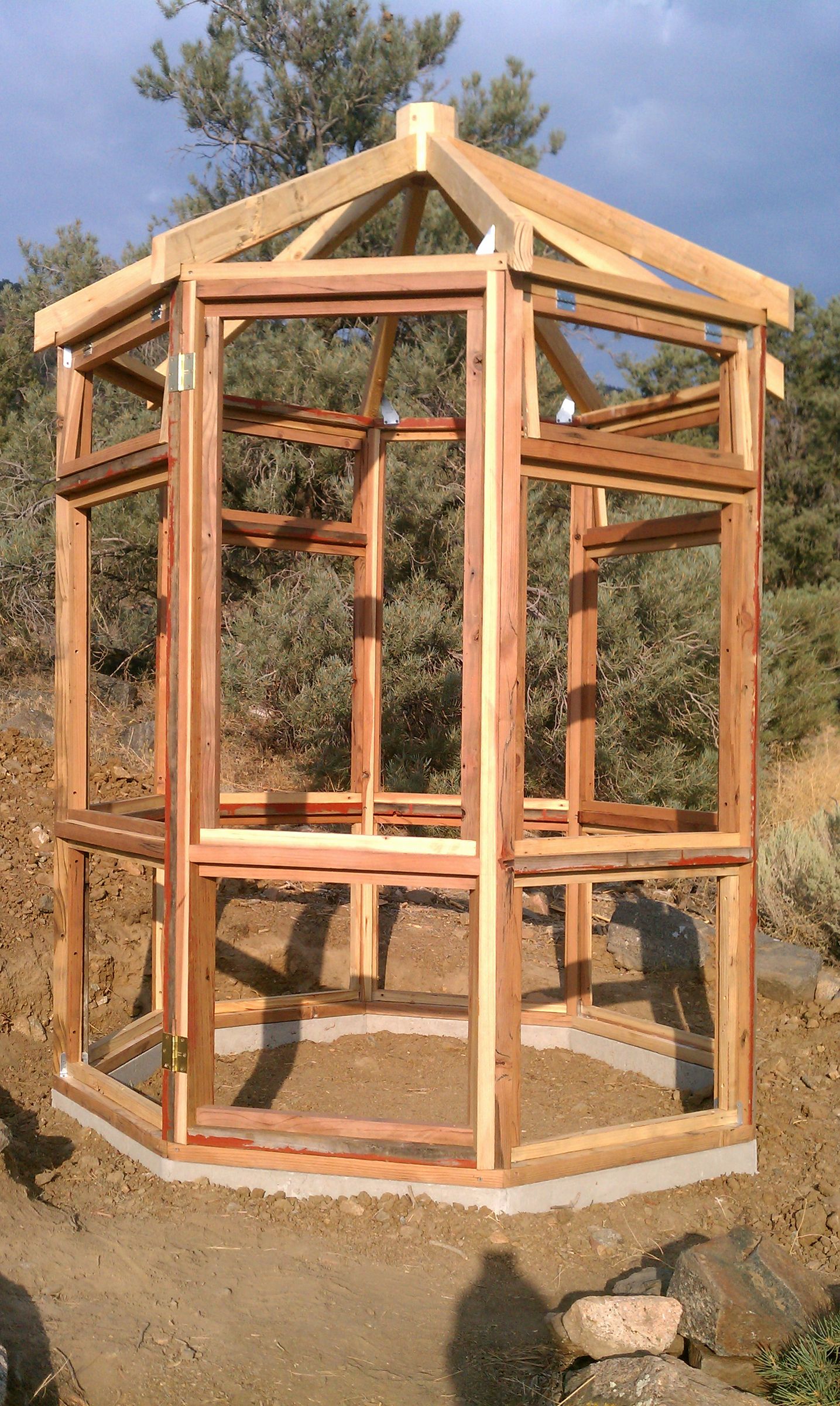 Octagonal Greenhouse : 15 Steps (with Pictures) - Instructables