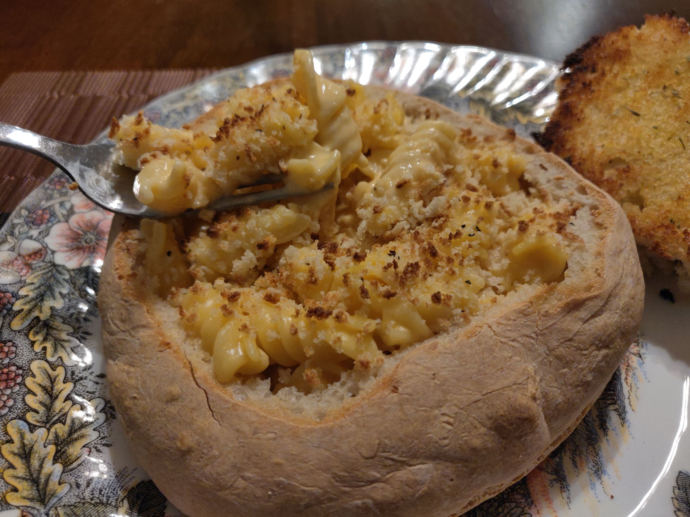 Mac N' Cheese Bread Bowls : 14 Steps (with Pictures) - Instructables