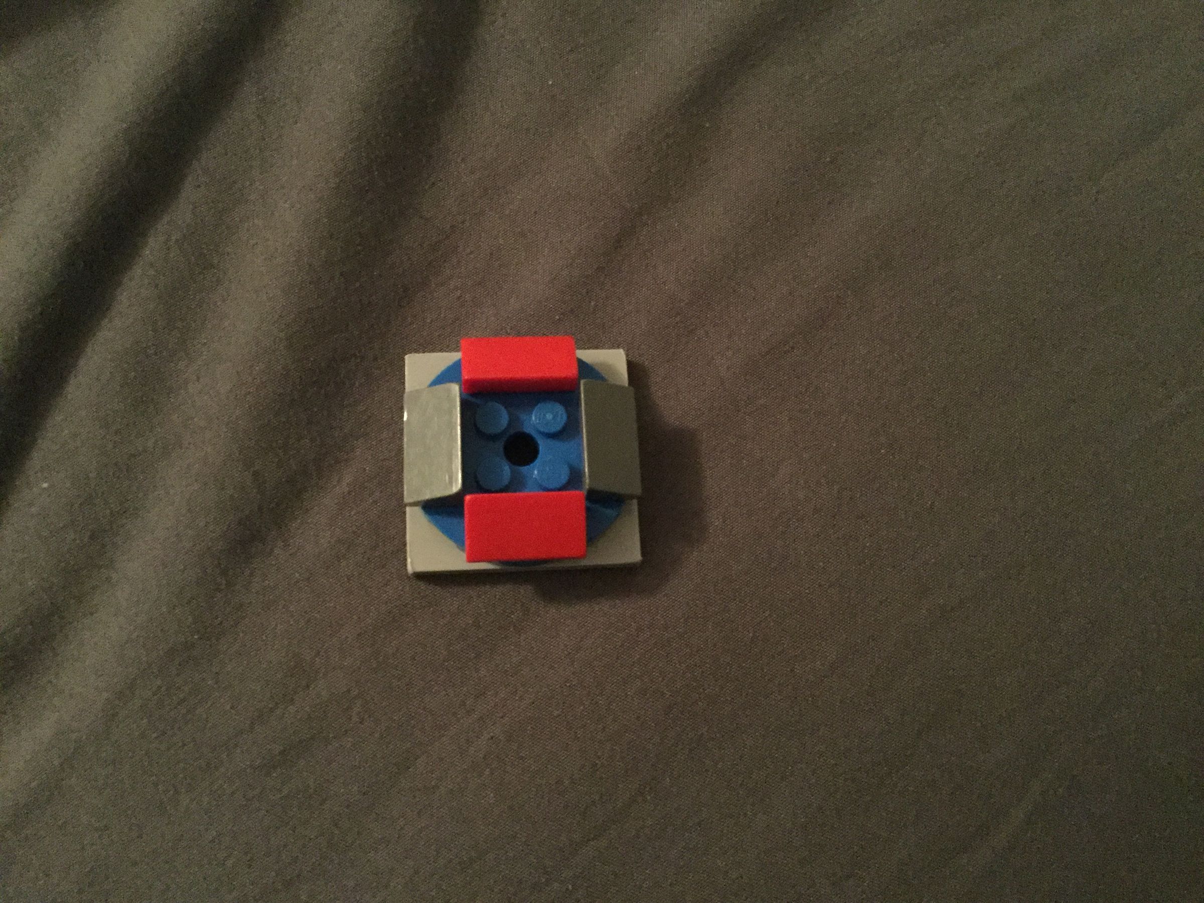 How to Make a Lego Beyblade Version 2.0 : 10 Steps - Instructables