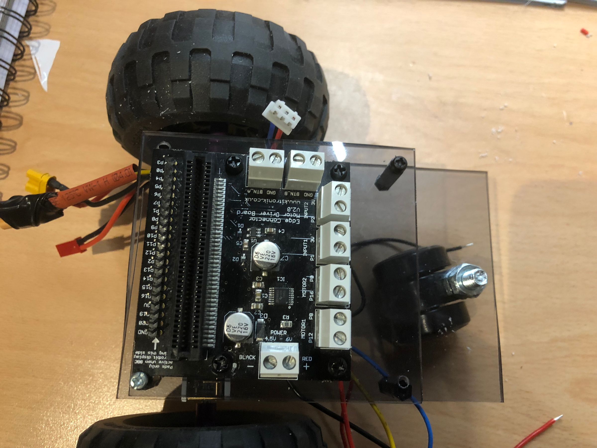 Simple Micro:bit Robot With Lego Technics Wheels : 5 Steps - Instructables