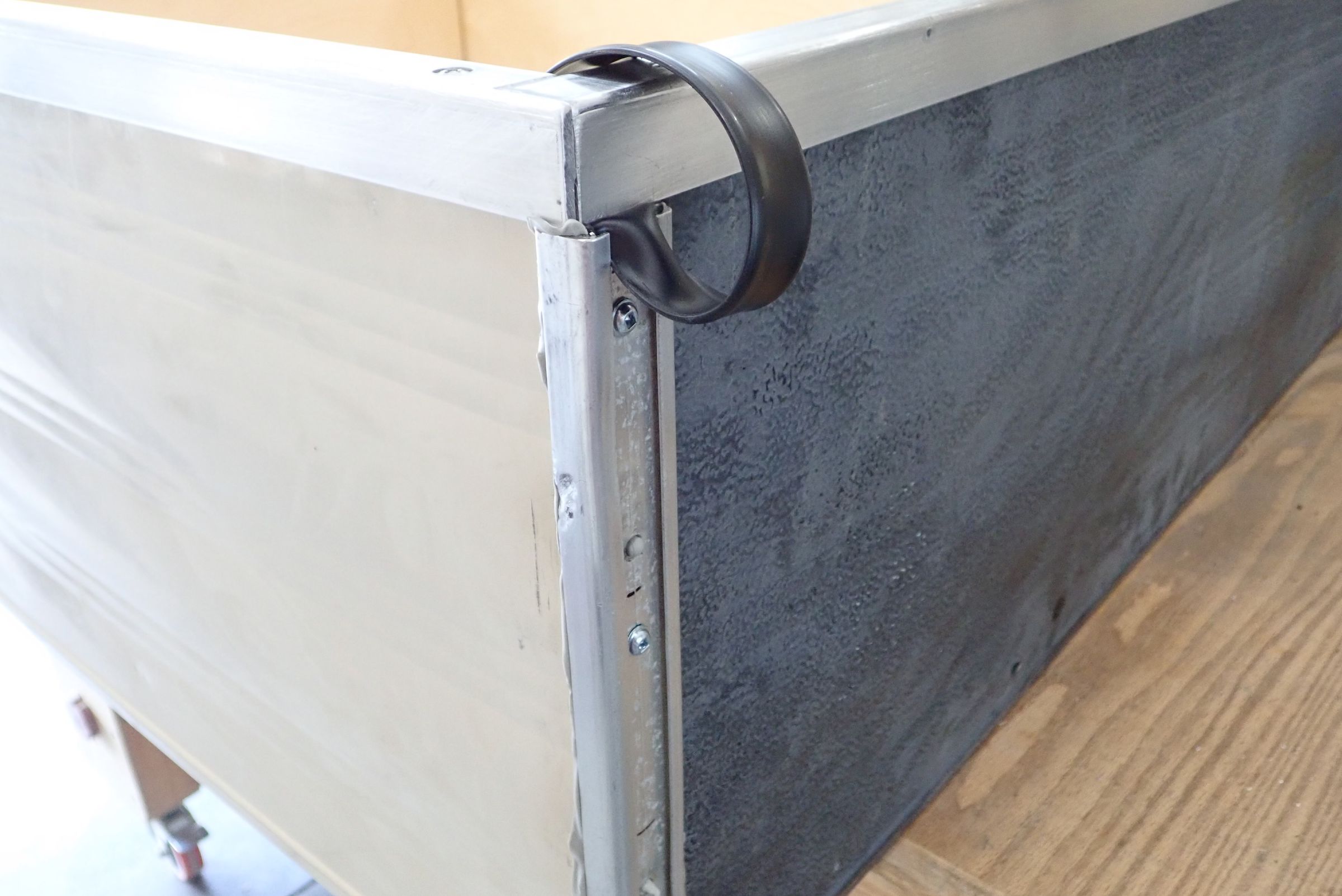 Retro-Style Camping Gear Trailer : 8 Steps (with Pictures) - Instructables