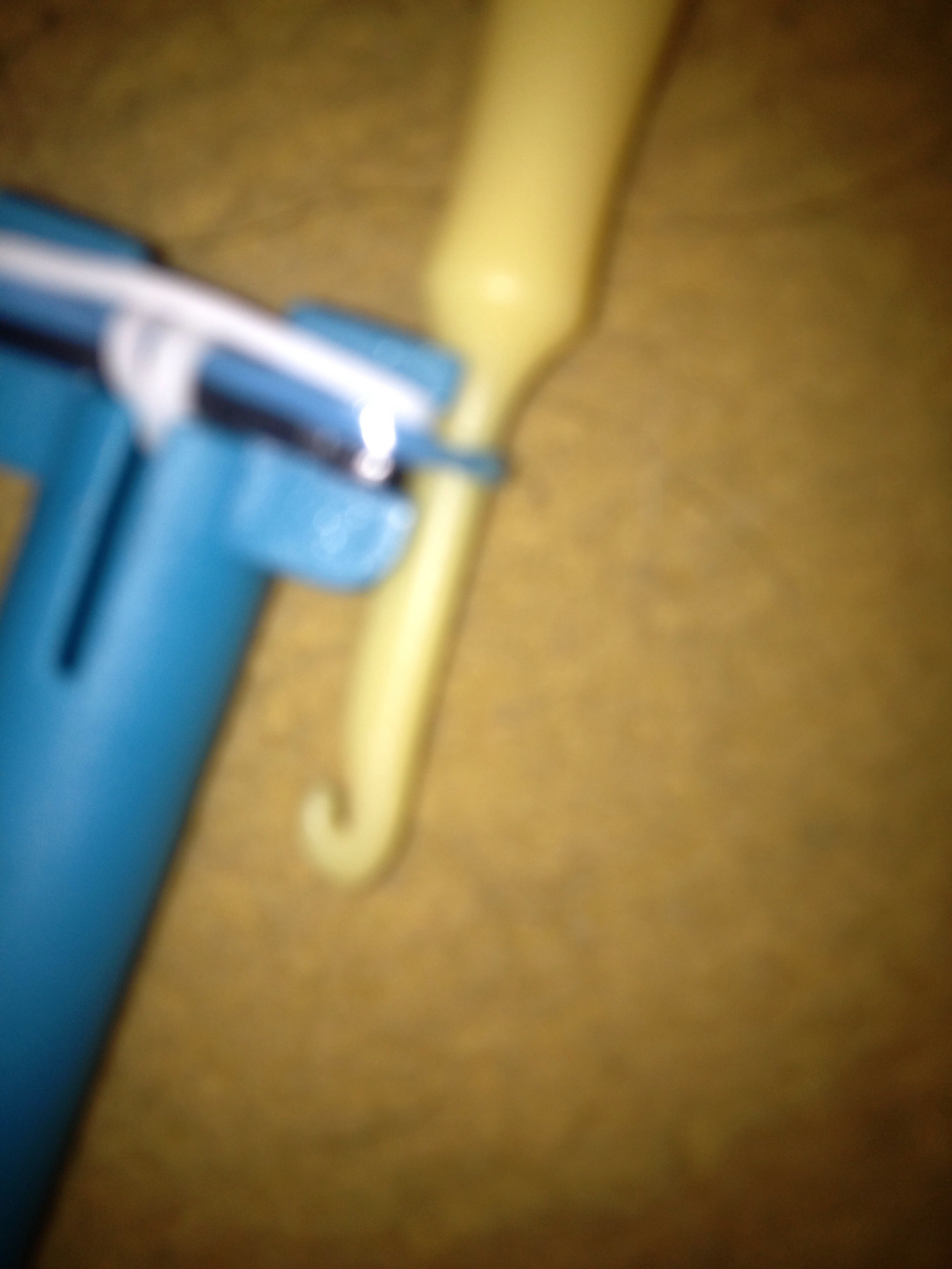 Make a Rainbow Loom Inverted Fishtail : 6 Steps - Instructables