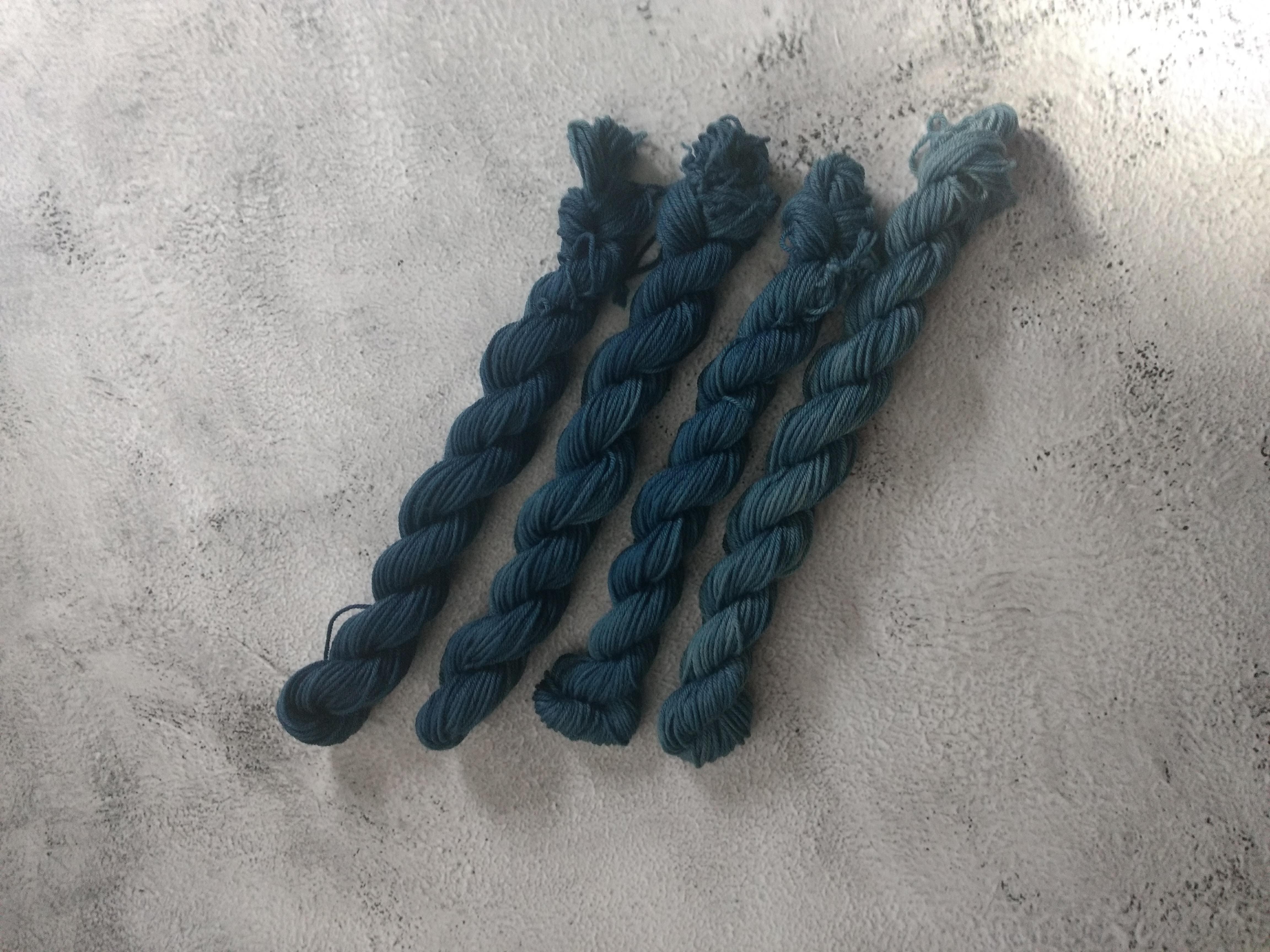 Natural Indigo Gradient Dyeing : 13 Steps (with Pictures) - Instructables