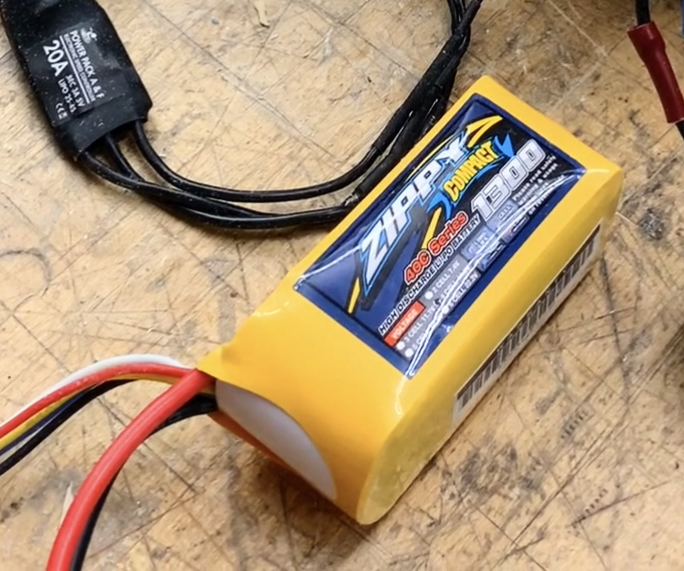 How to Restore Your Damaged Lithium Polymers Batteries' From Start : 6 Steps - Instructables