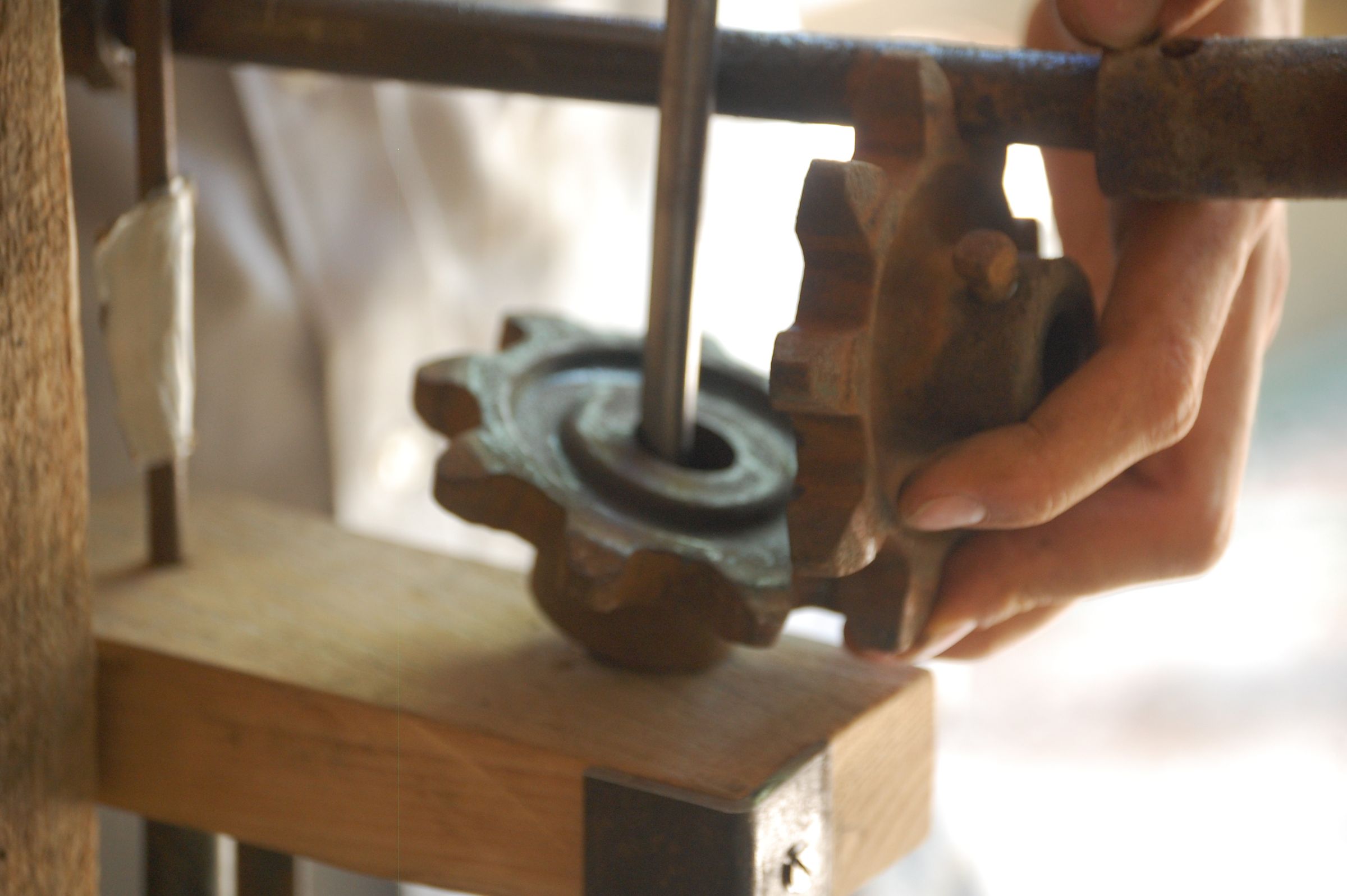Music Box Gong : 15 Steps (with Pictures) - Instructables