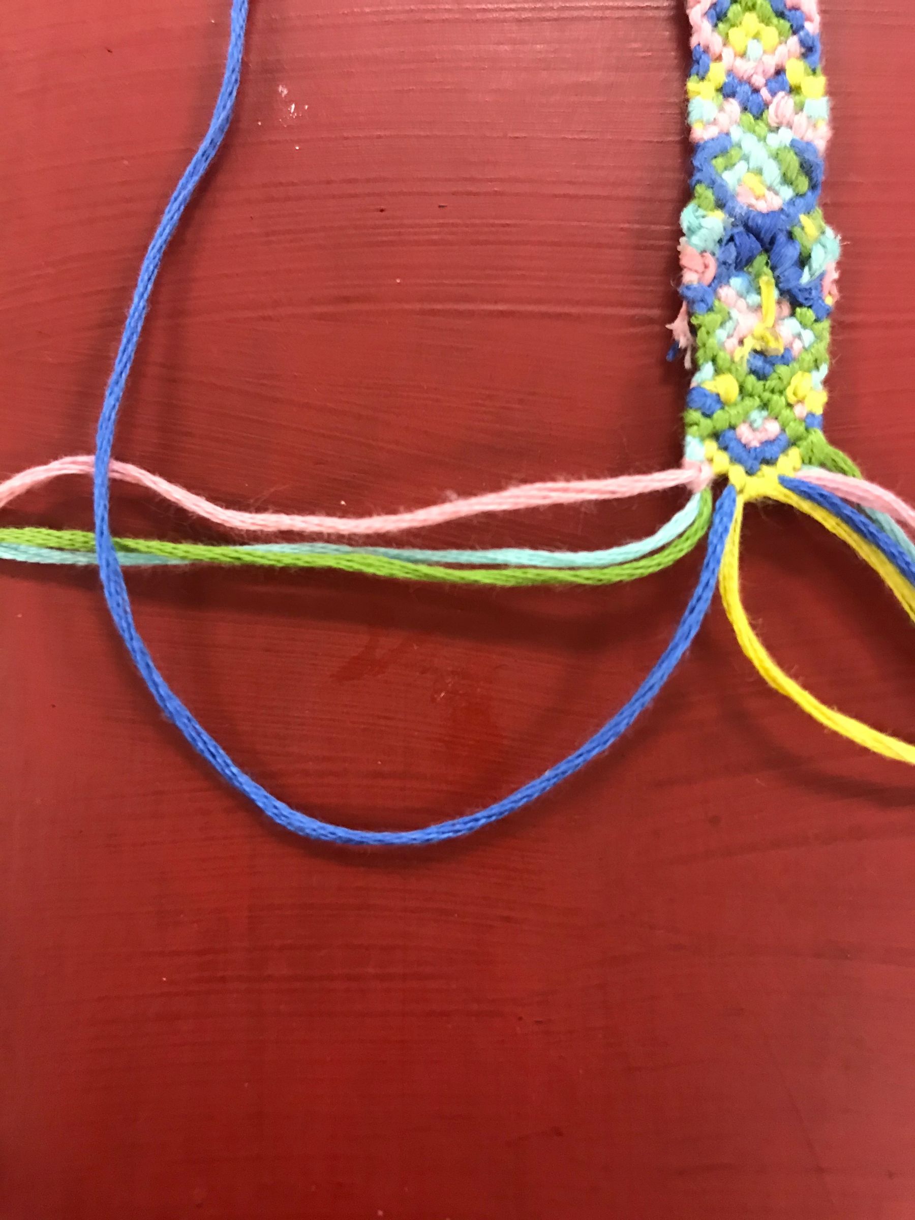 Friendship Bracelet With Teardrop Loop and Triangle Ending : 7 Steps ...