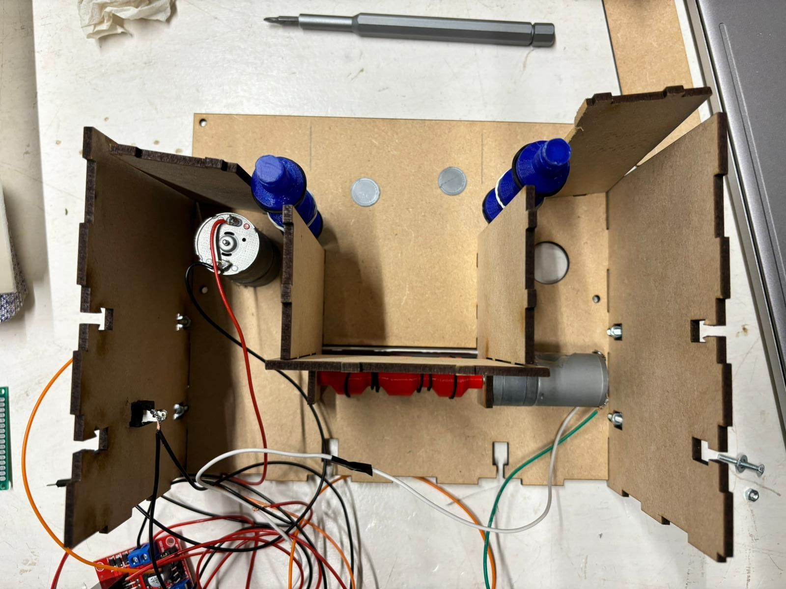 Automatic Card Dealer and Shuffler : 11 Steps (with Pictures ...