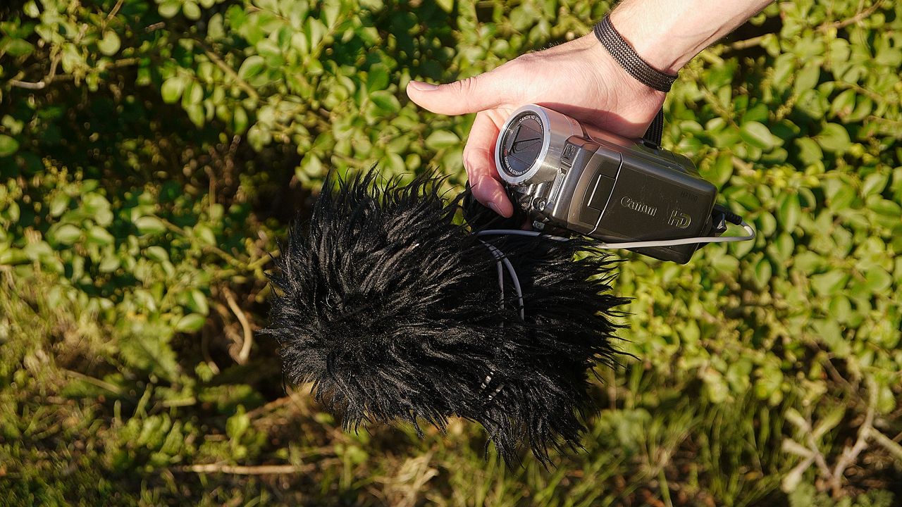 DIY Shotgun Microphone (with Wind Shield & In-built Shock Mount ...