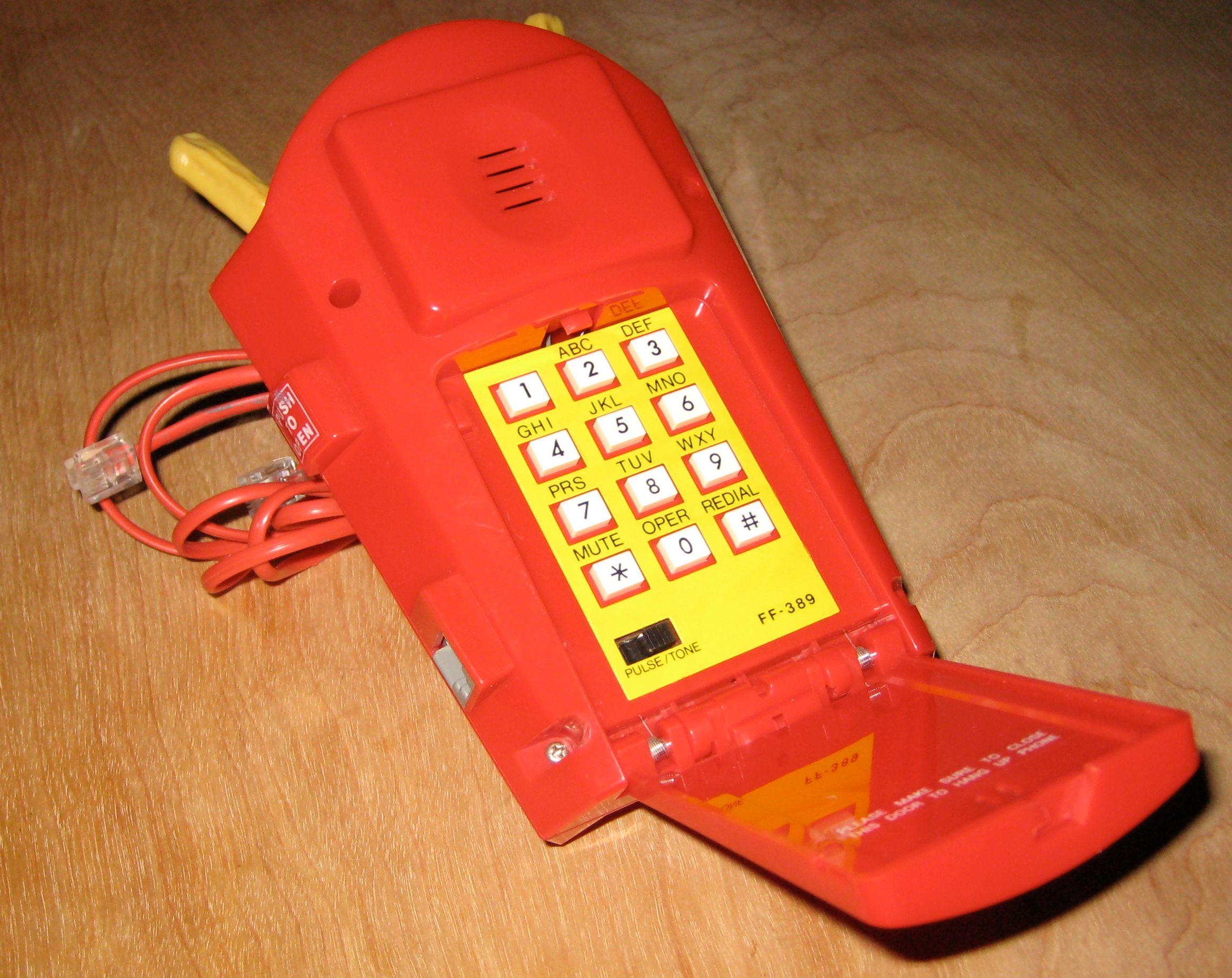 French Fry Phone + Ipod = Fry-pod : 7 Steps (with Pictures) - Instructables