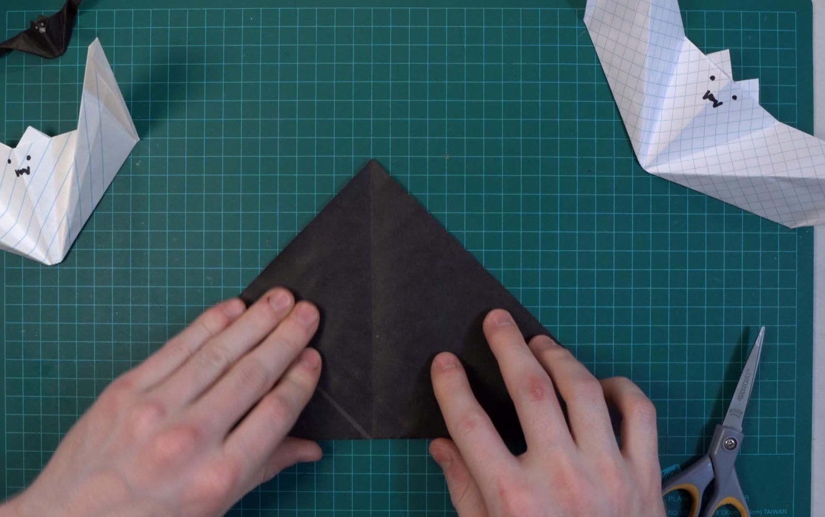 How to Make a Origami Bats : 7 Steps (with Pictures) - Instructables