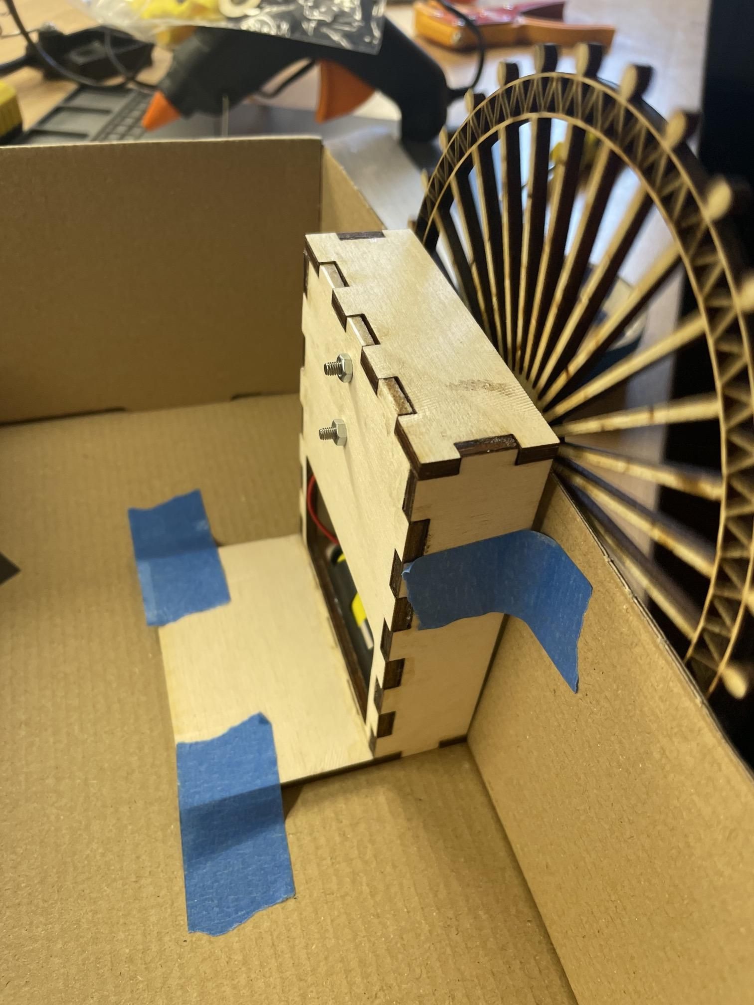 Rotating Miniature London Eye : 4 Steps (with Pictures) - Instructables
