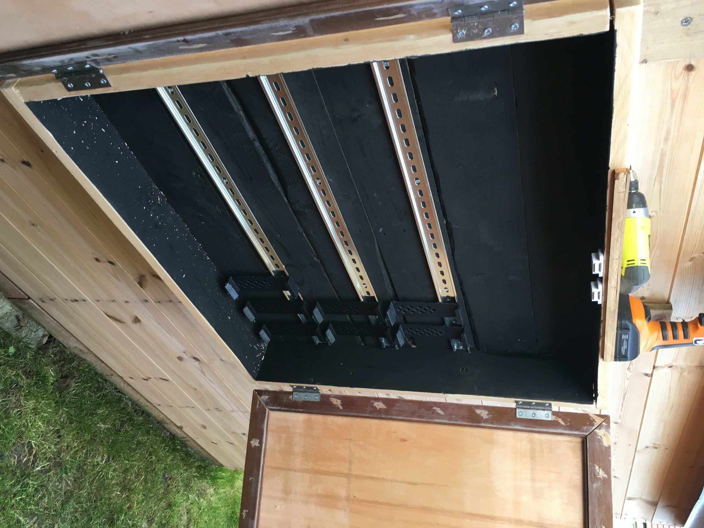 Custom Solar Powered Playhouse With Built in DIY Powerwall! : 7 Steps ...
