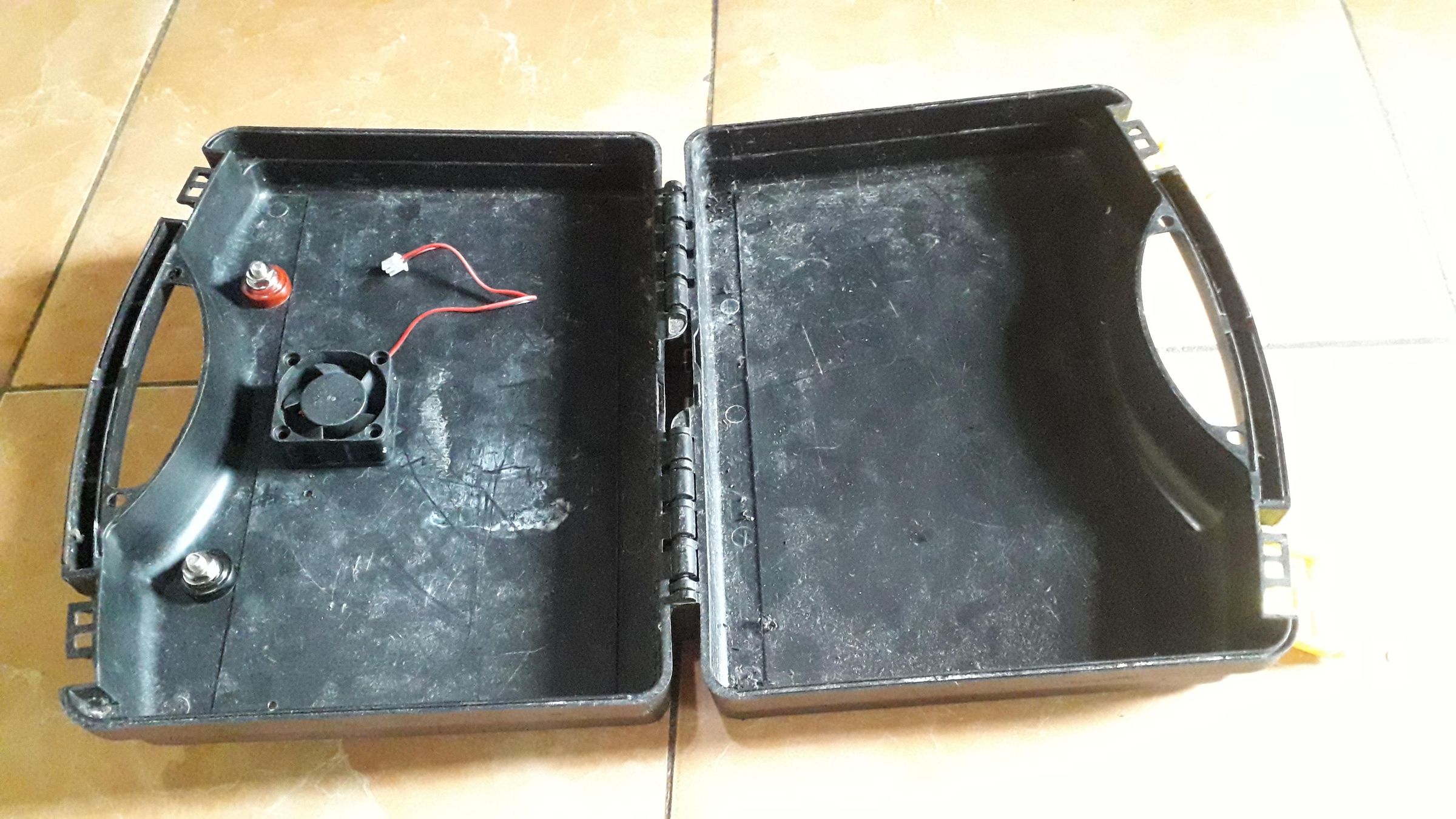 DIY Portable Power Box for Camping Using Cheap Components : 12 Steps ...