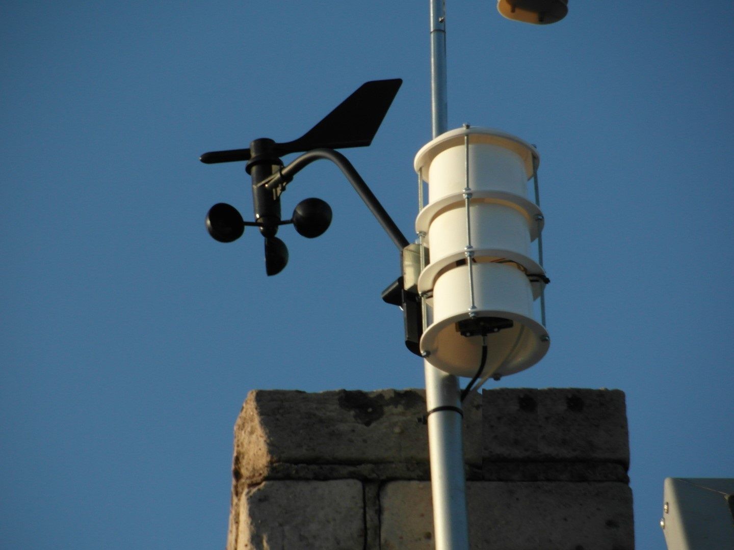 Arduino WiFi Wireless Weather Station Wunderground : 10 Steps (with ...