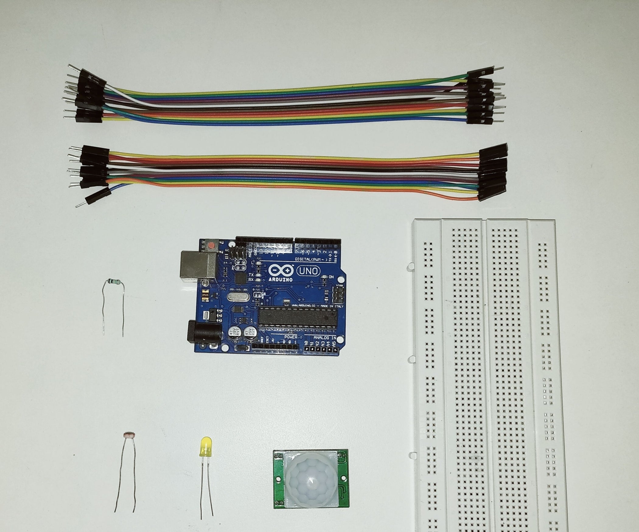 Motion Detecting Night Light : 5 Steps - Instructables