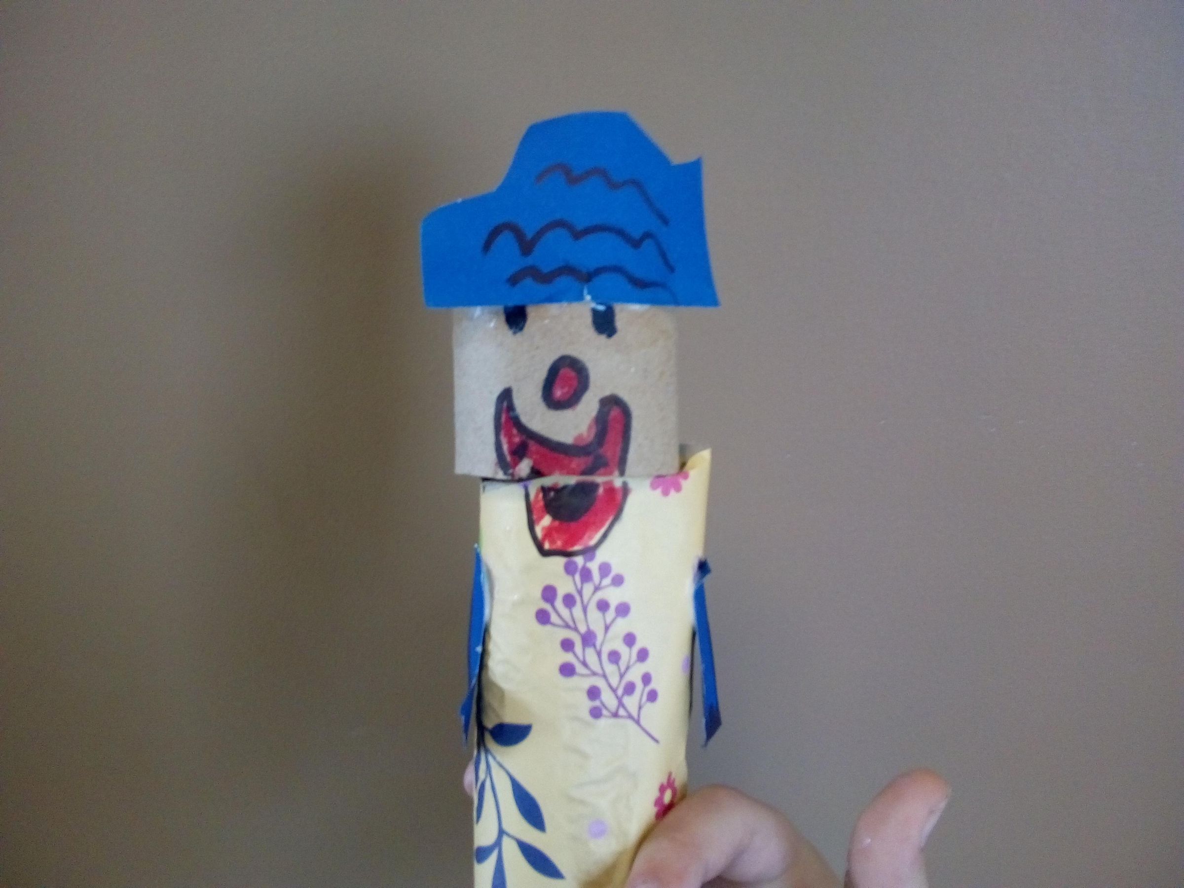Easy Puppets! : 5 Steps - Instructables