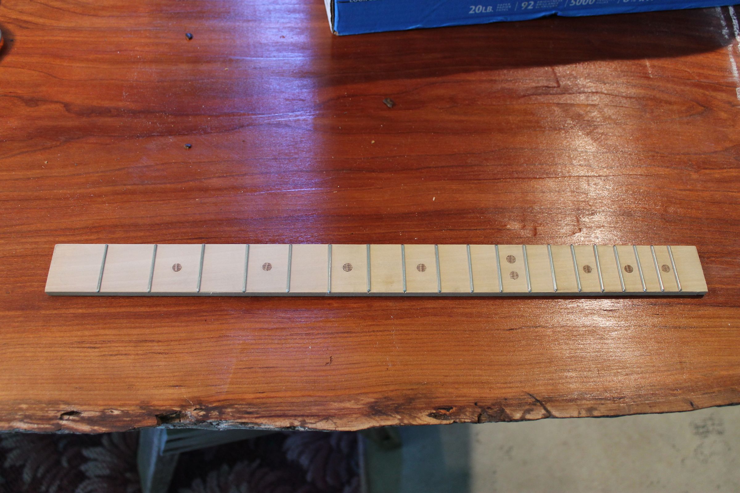 Awesome Cigar Box Dulcimer : 14 Steps (with Pictures) - Instructables