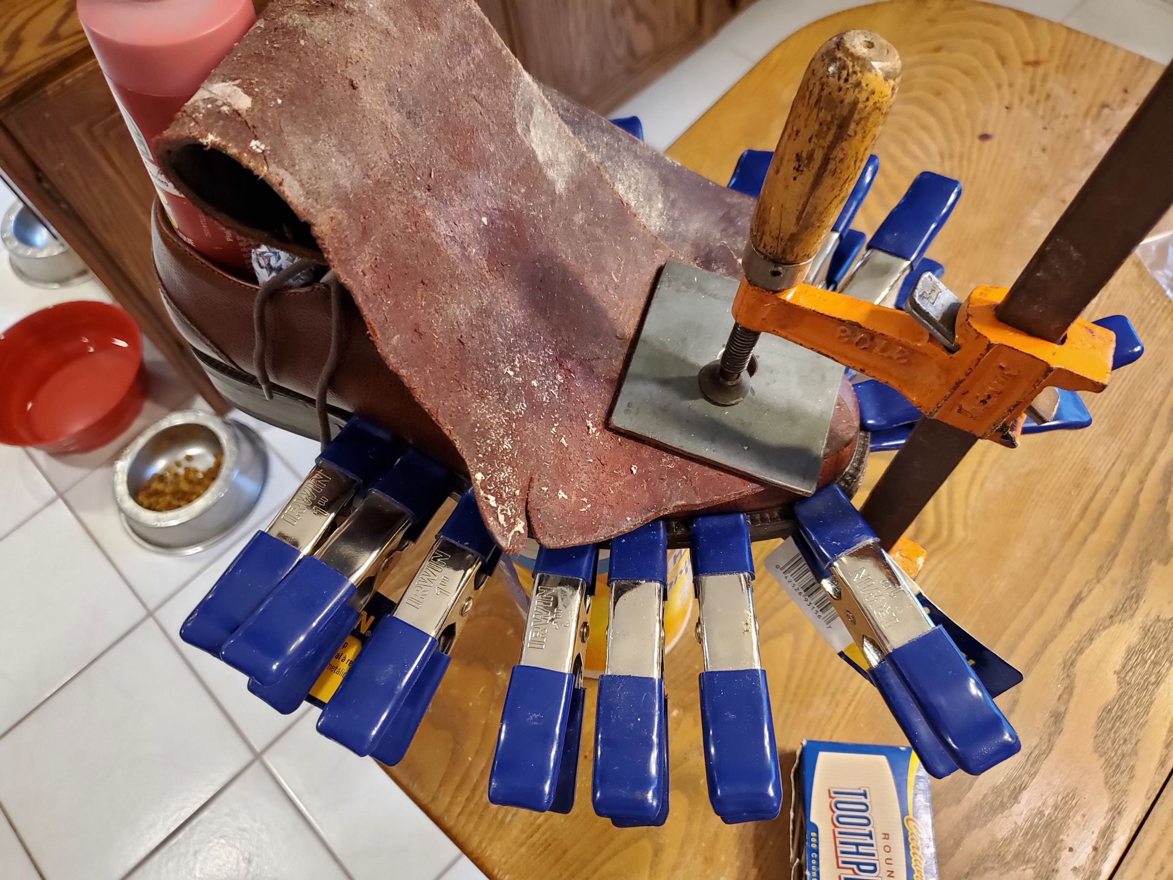 Cheap and Easy Shoe Repair : 4 Steps (with Pictures) - Instructables