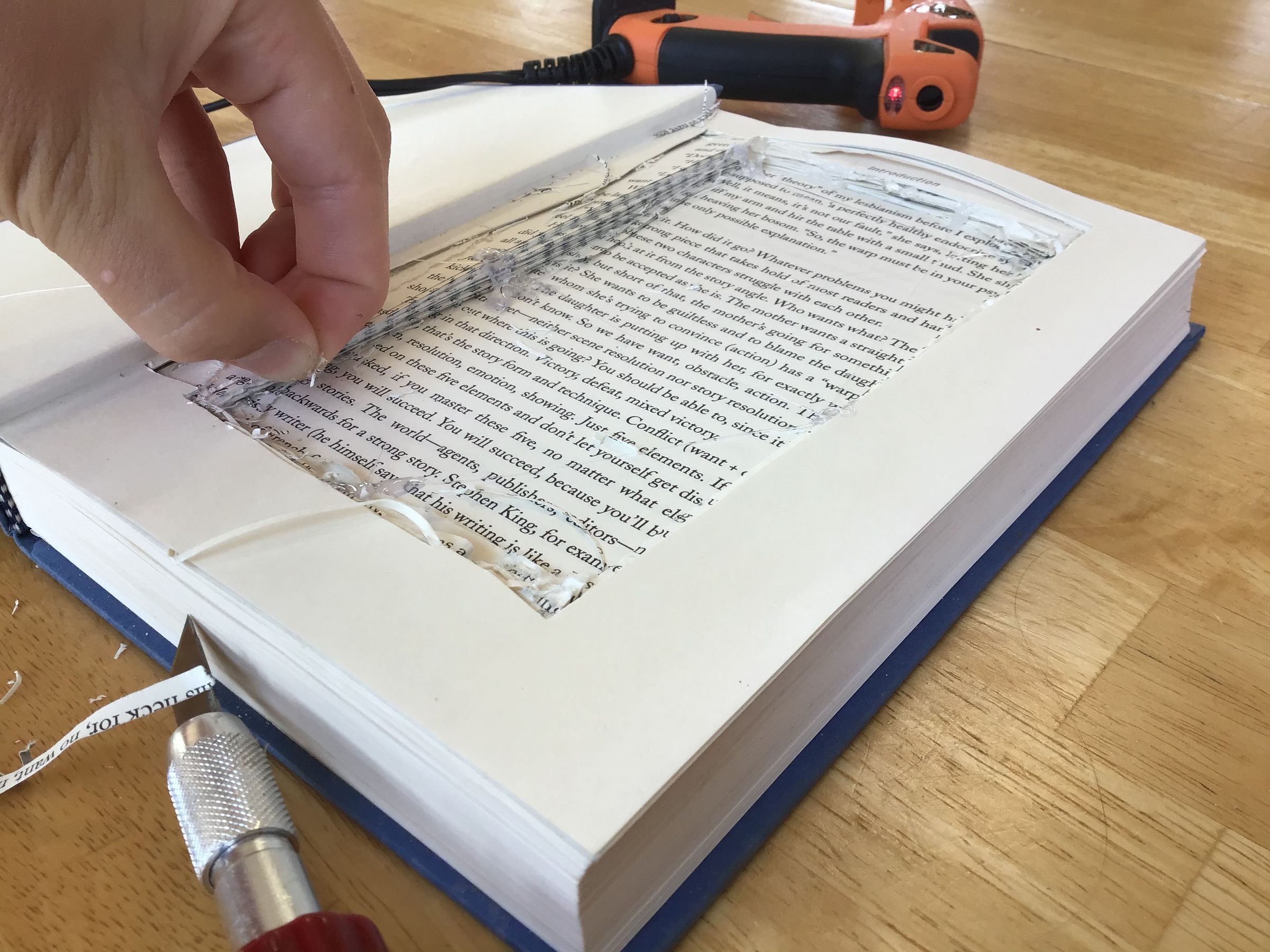 Book Compartment Easy - Instructables